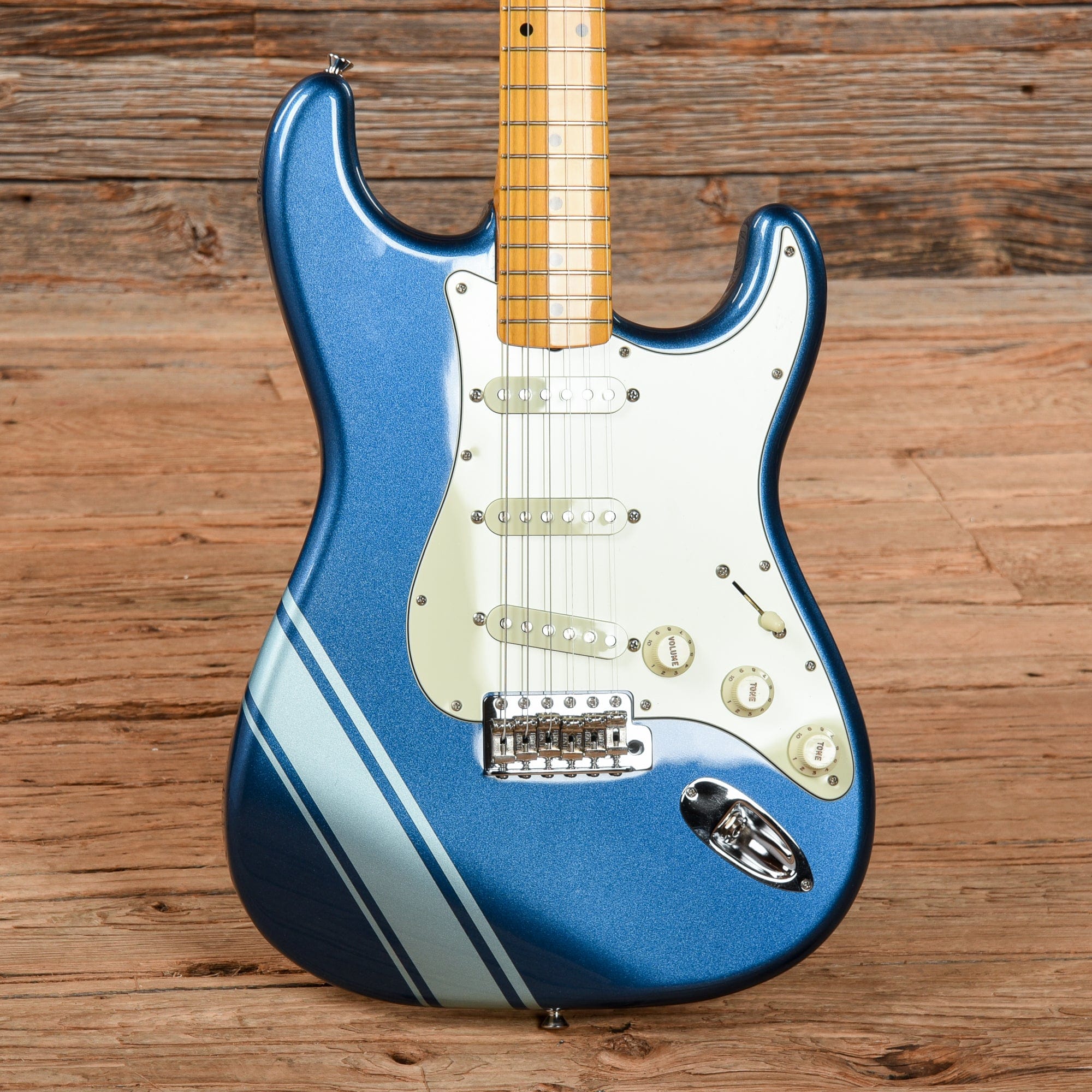 Fender FSR Traditional 50s Stratocaster with Competition Stripe Lake P ...