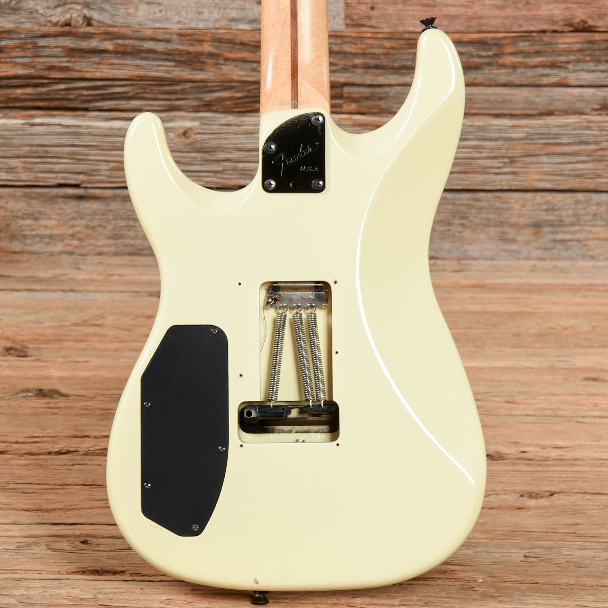 Fender HM Strat HSS Bright White 1989 – Chicago Music Exchange