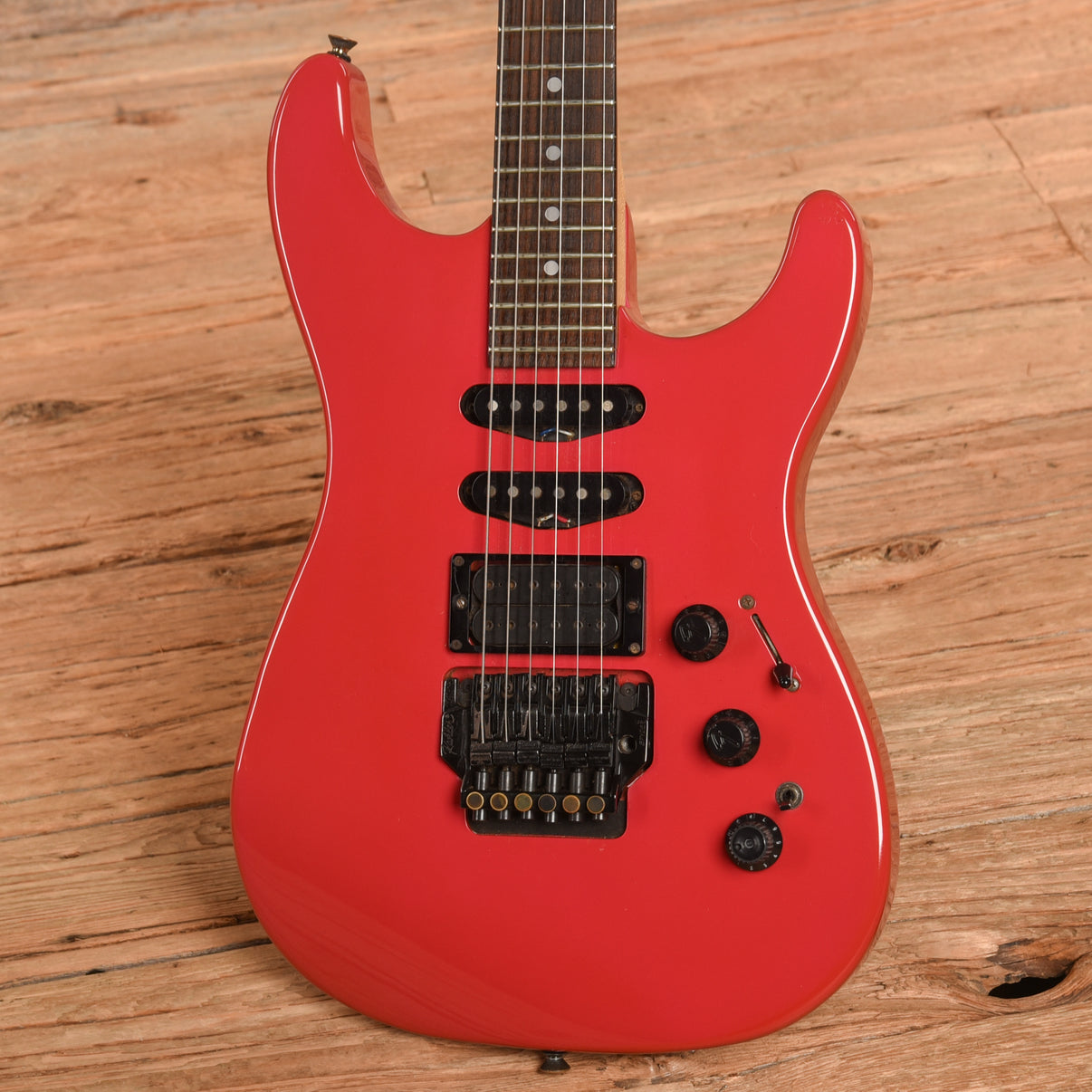 Fender HM Strat Razz Berry 1989 – Chicago Music Exchange