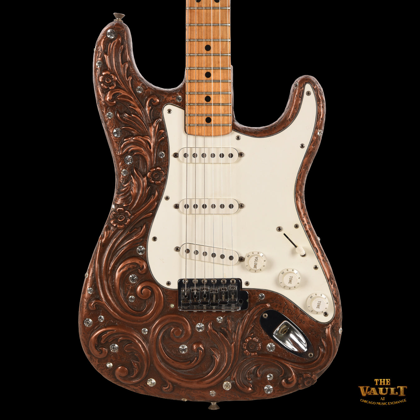 Fender Jon Douglas "Rhinestone" Stratocaster '75 - early '90s Serial ...