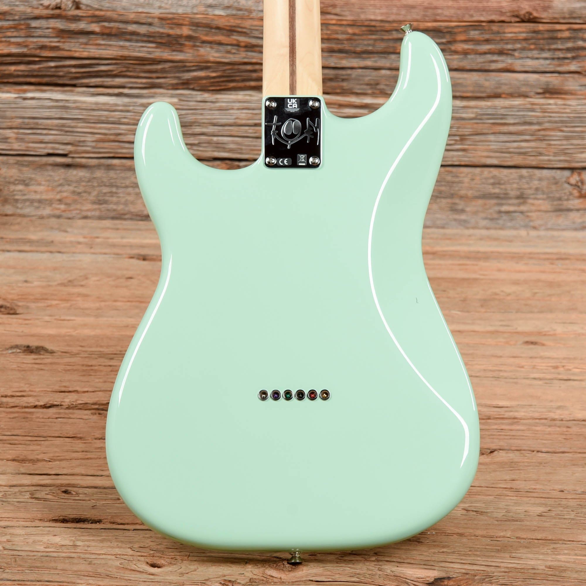 Fender Limited Edition Tom DeLonge Signature Stratocaster Surf Green 2 ...
