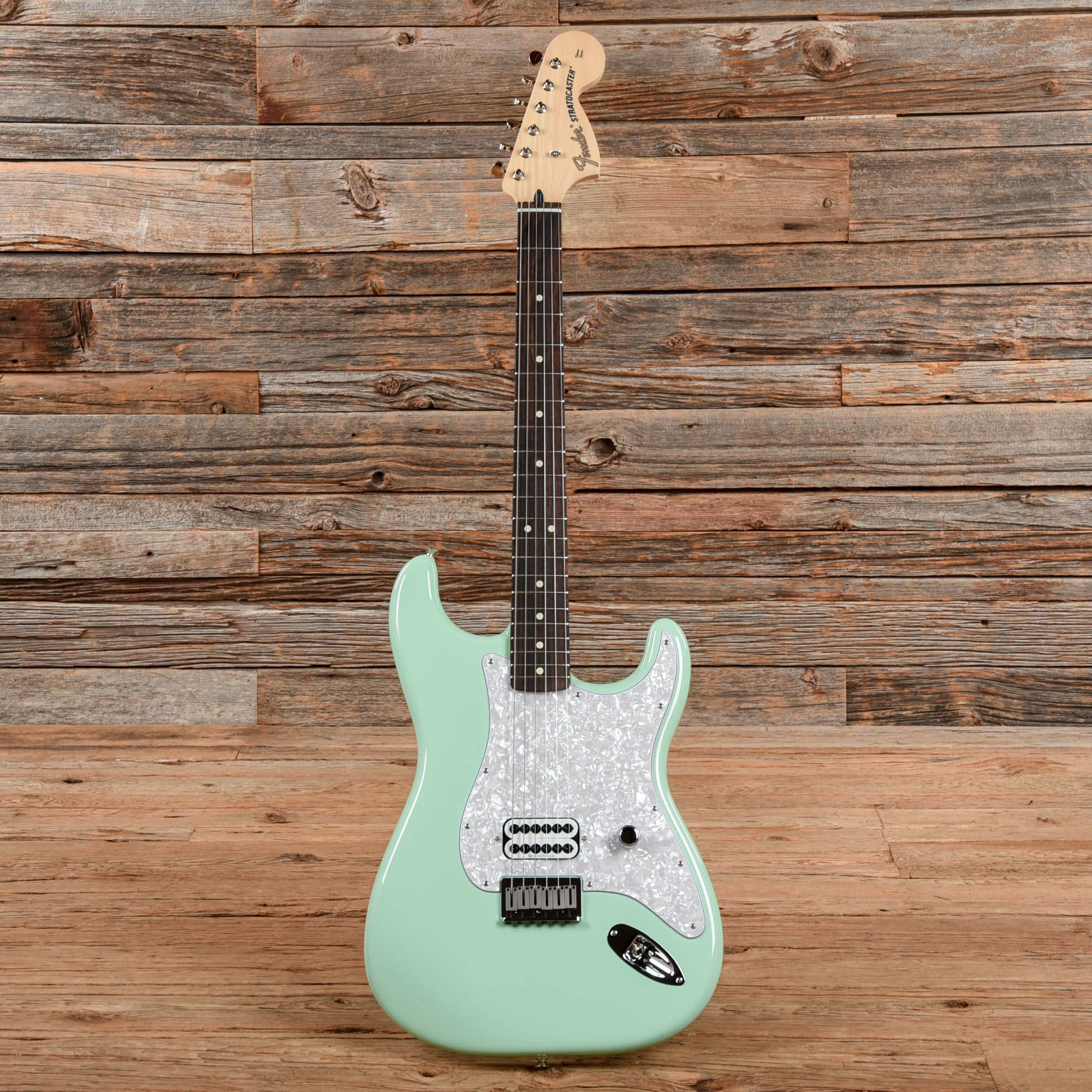 Fender Limited Edition Tom DeLonge Signature Stratocaster Surf Green 2 – Chicago Music Exchange