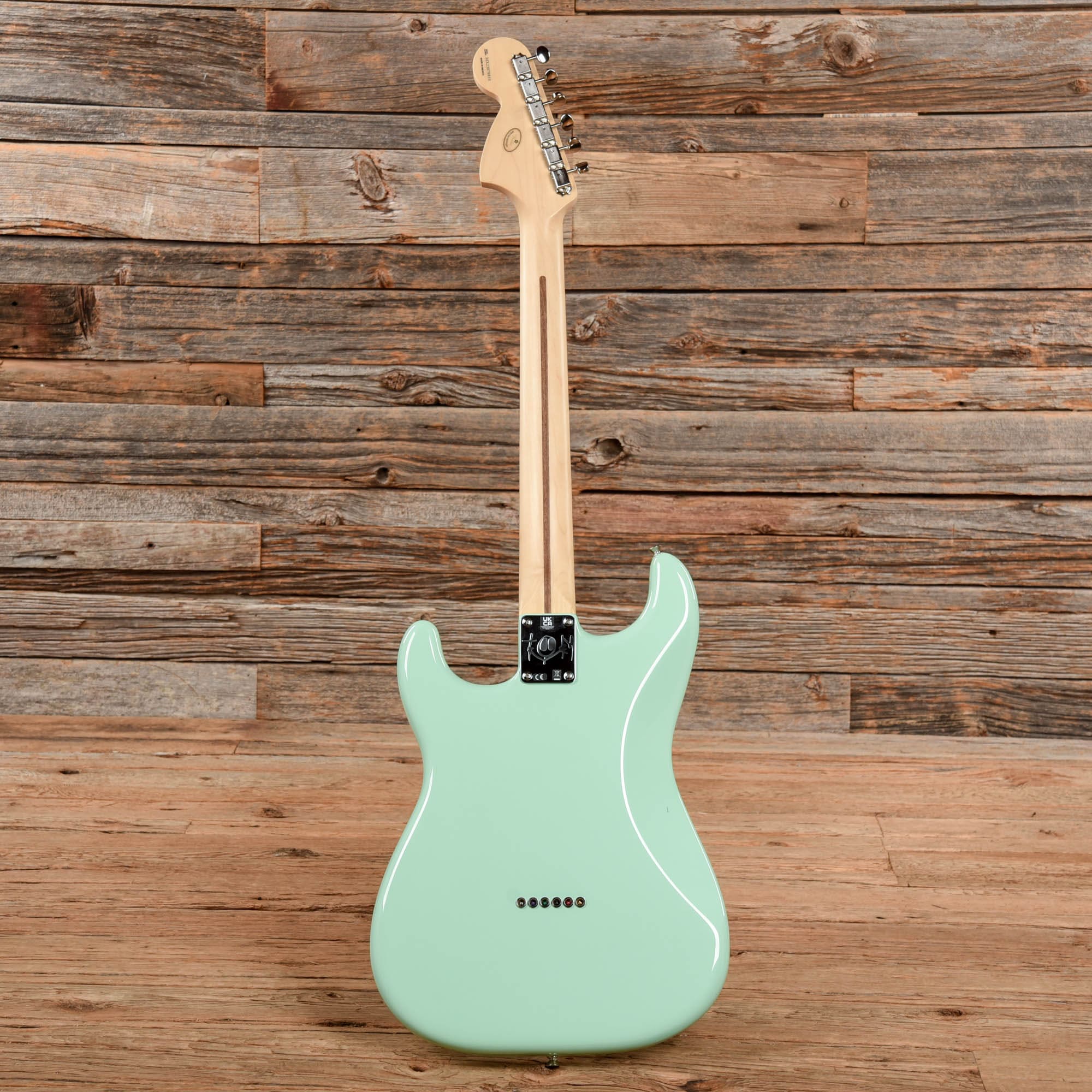 Fender Limited Edition Tom DeLonge Signature Stratocaster Surf Green 2 ...