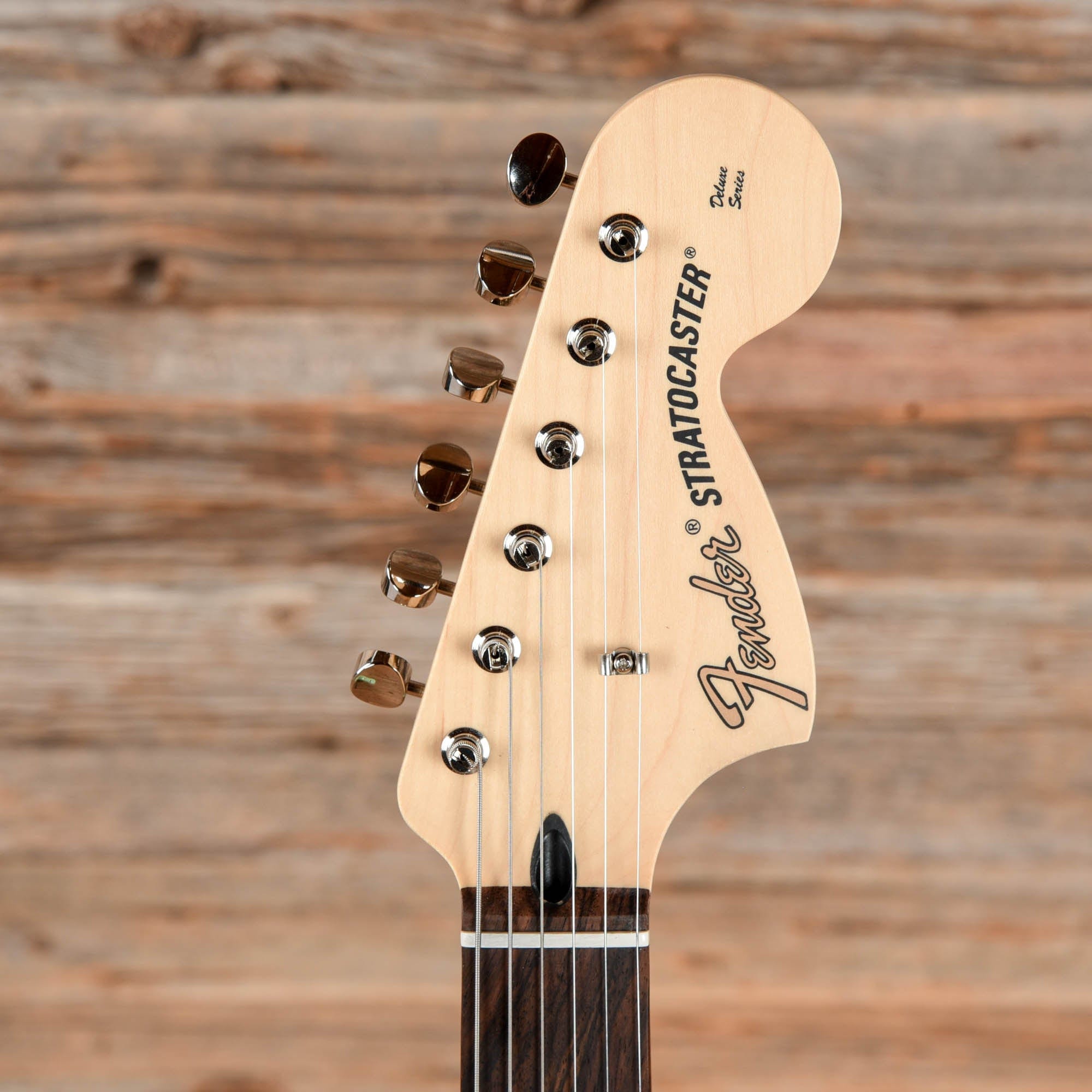 Fender Limited Edition Tom DeLonge Signature Stratocaster Surf Green 2 ...