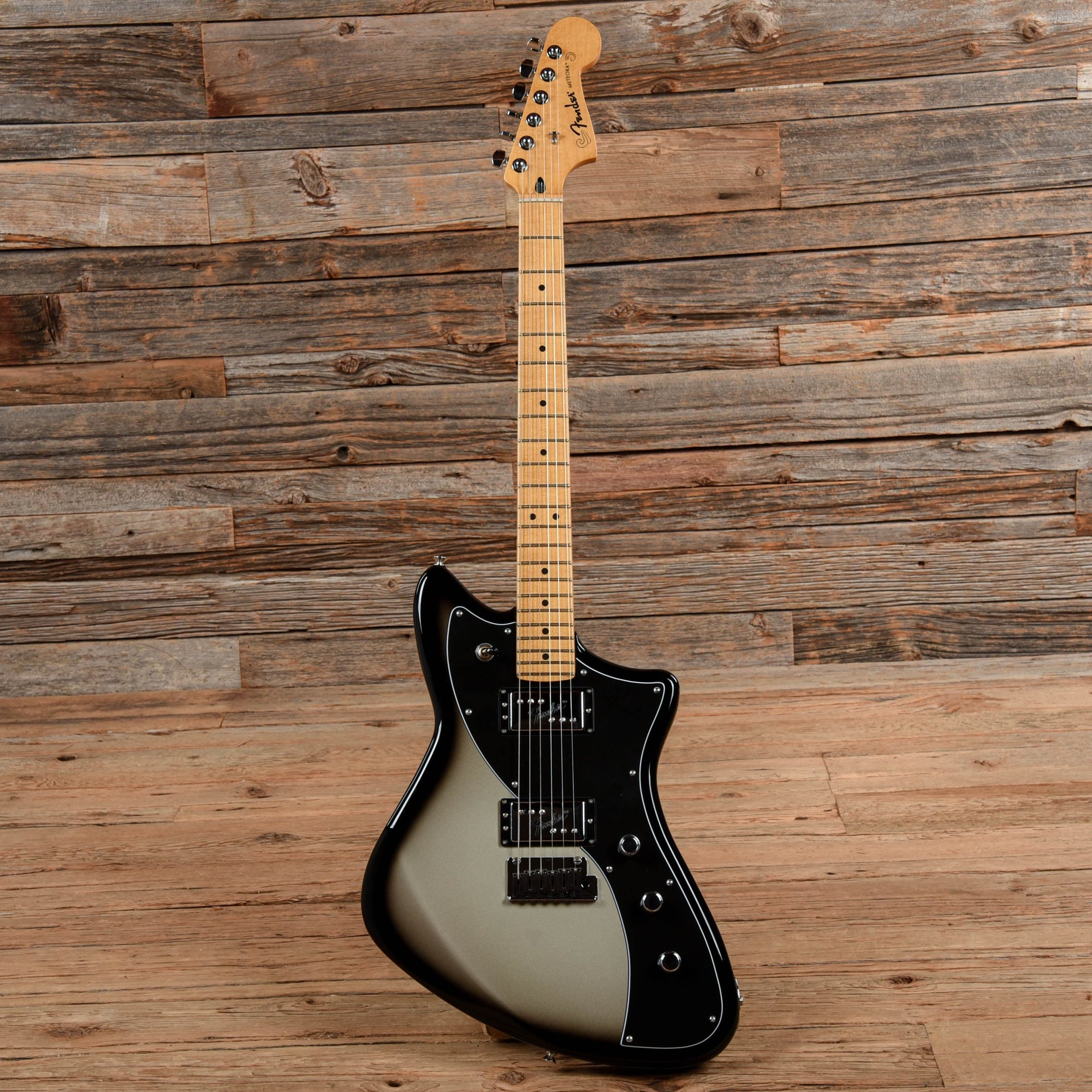 Fender Player Plus Meteora HH Silverburst 2022 – Chicago Music Exchange