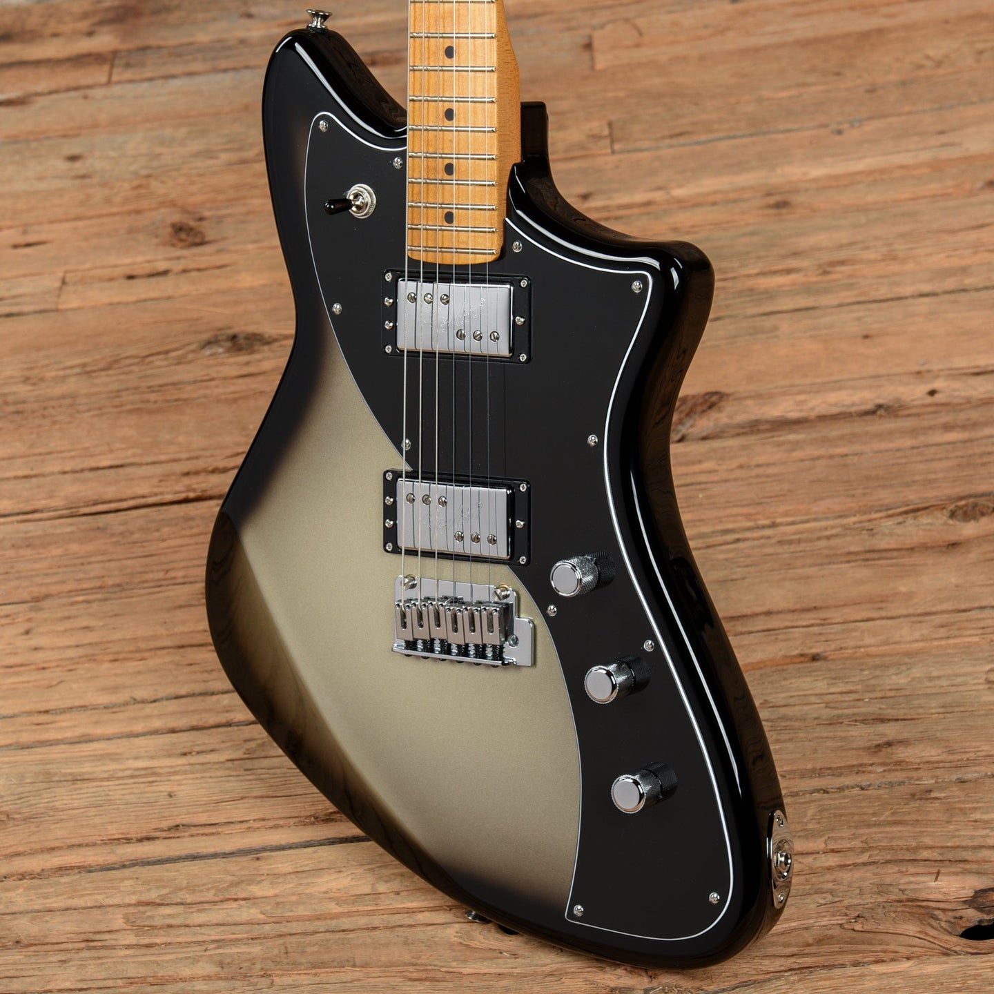Fender Player Plus Meteora Silver Burst 2022 – Chicago Music Exchange