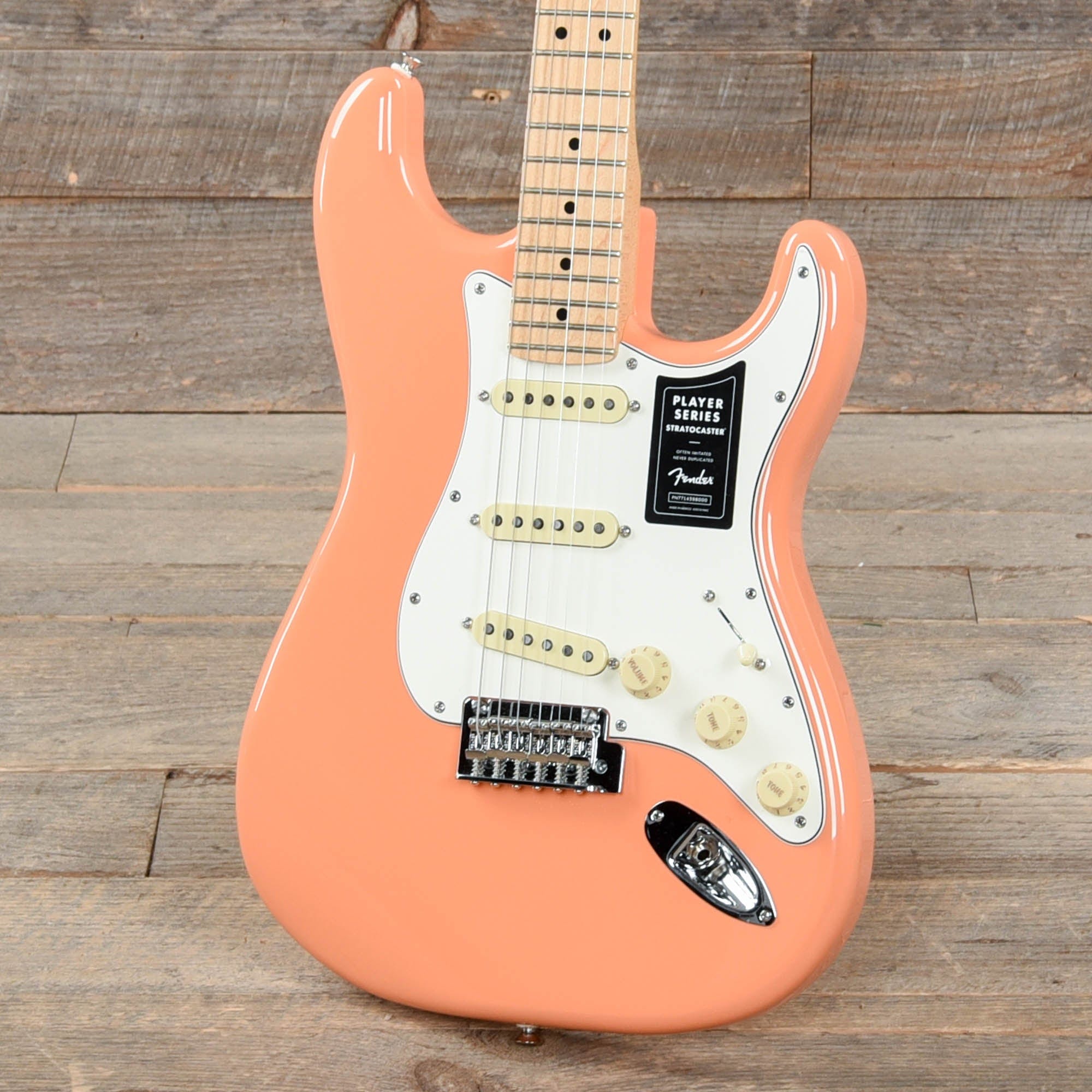 Fender Player Stratocaster Pacific Peach – Chicago Music Exchange