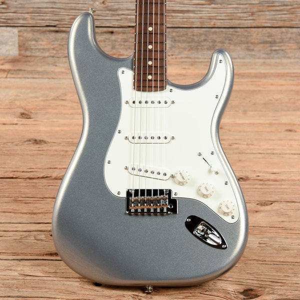 Fender Player Stratocaster Silver – Chicago Music Exchange