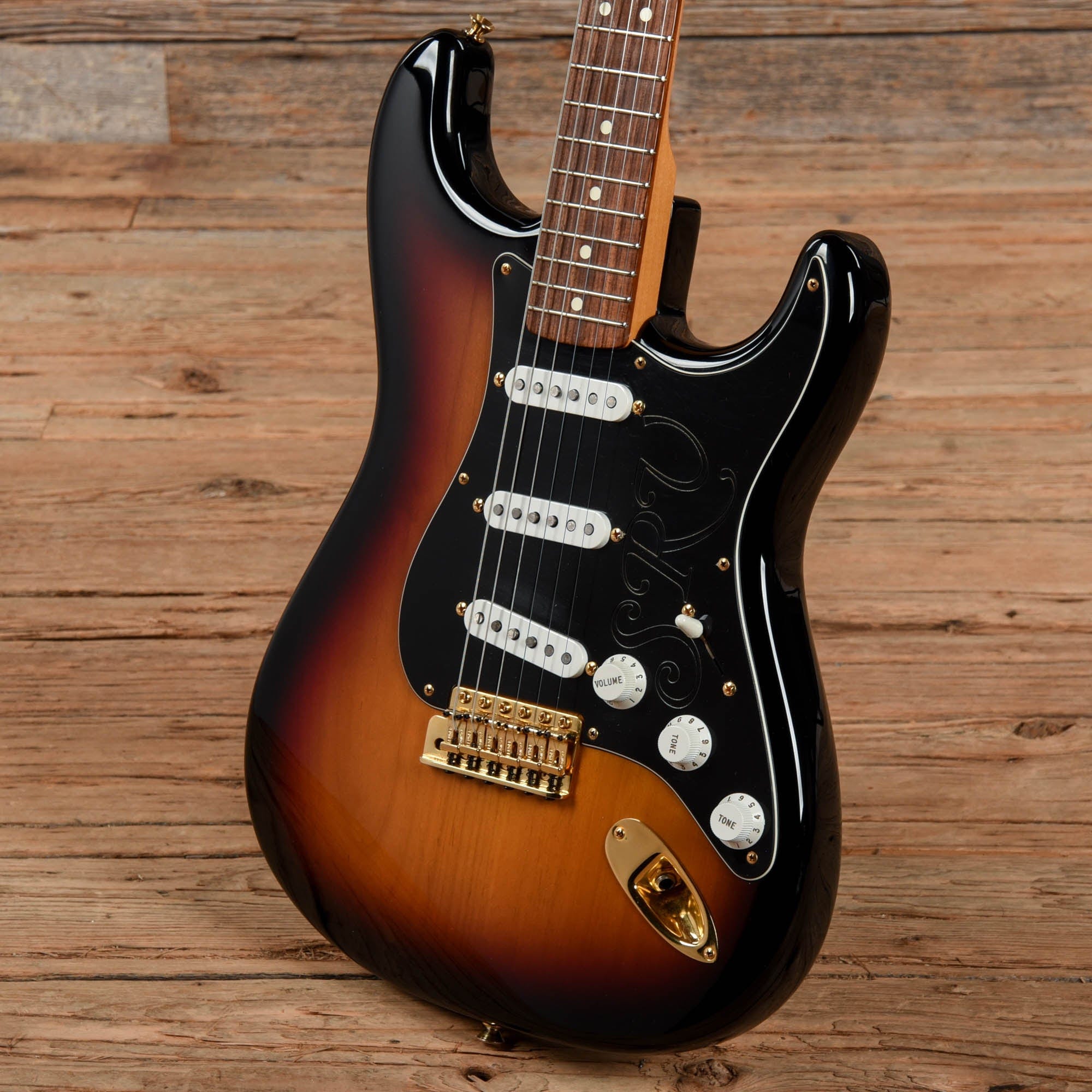 Fender SRV Signature Sunburst 2005 – Chicago Music Exchange