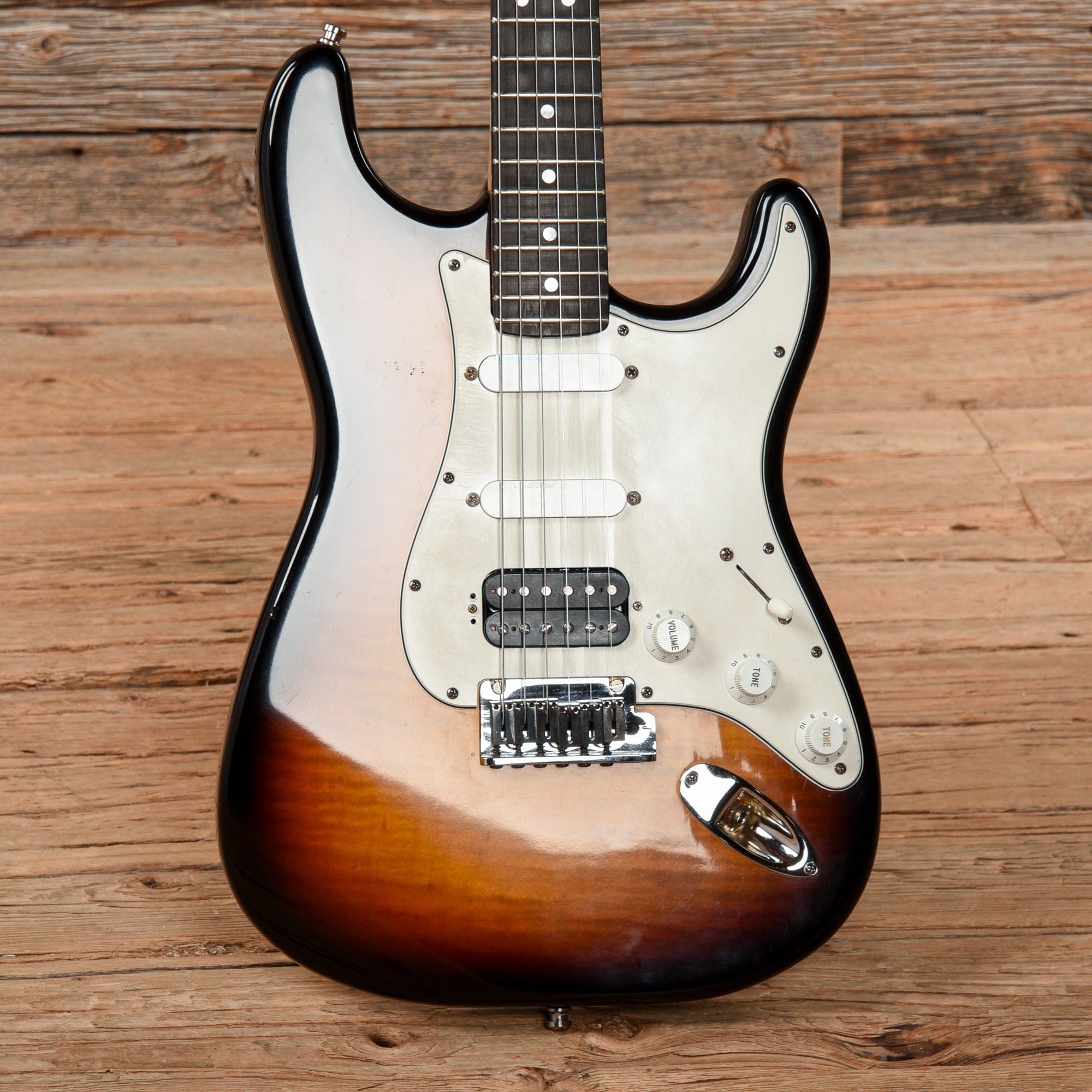 Fender Strat Plus Ultra Sunburst 1991 – Chicago Music Exchange