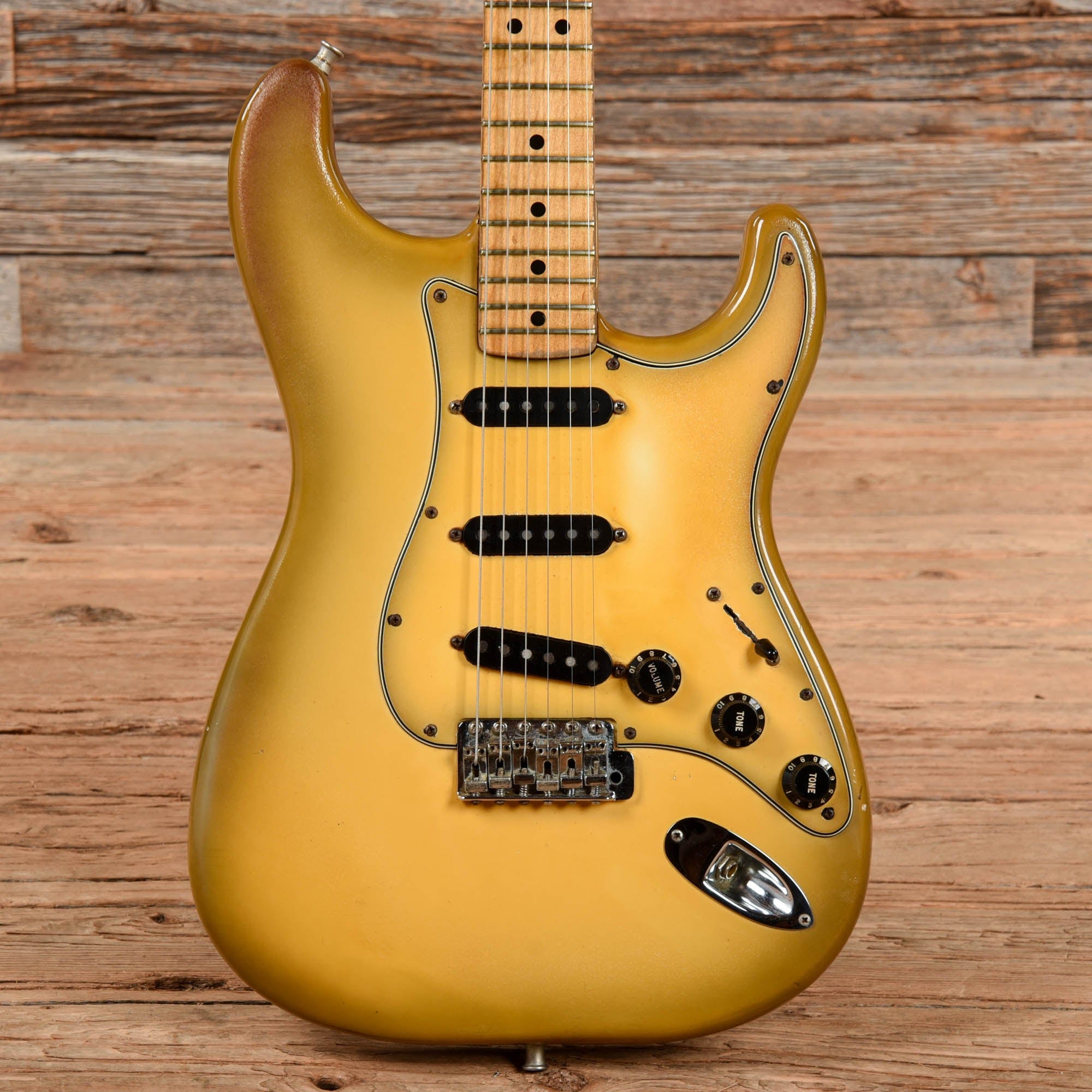 Fender Stratocaster Antigua 1980 – Chicago Music Exchange
