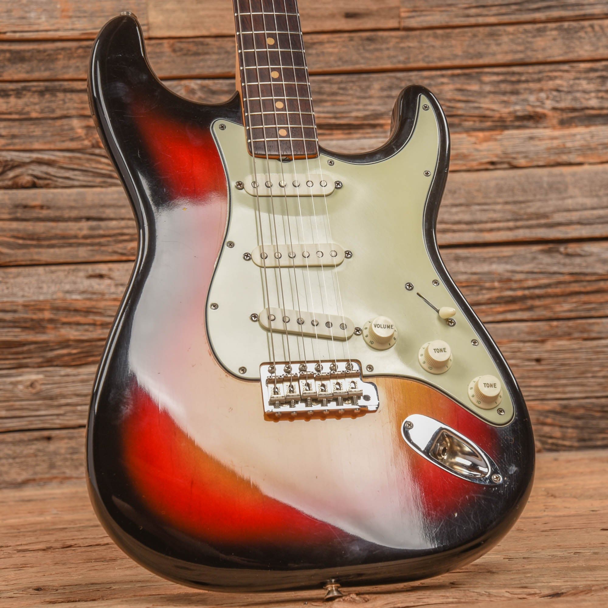 Fender Stratocaster Sunburst 1963 – Chicago Music Exchange
