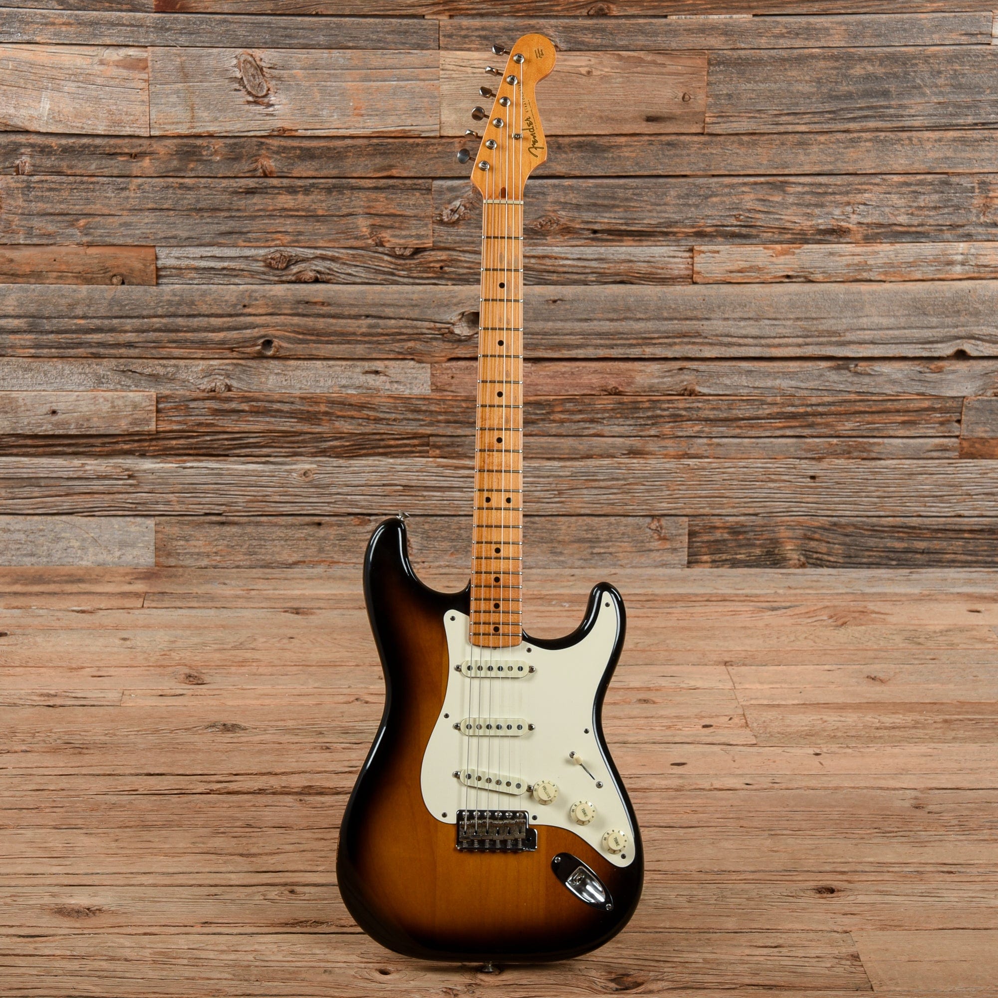 Fender Stratocaster Vintage Re-Issue 2 Color Sunburst 1982 – Chicago ...