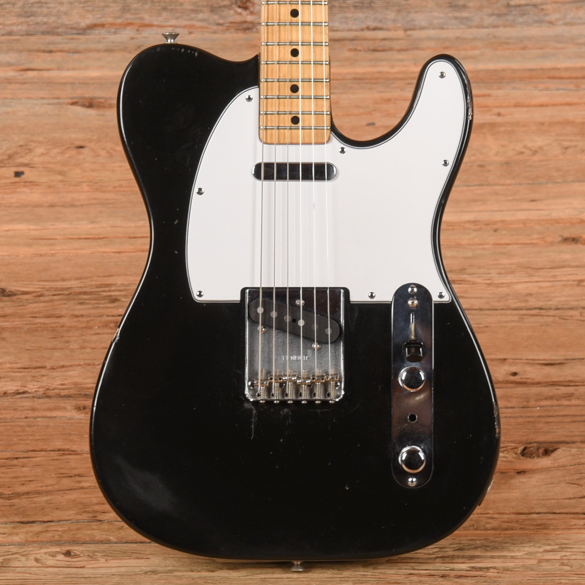 Fender Telecaster Black 1975 – Chicago Music Exchange