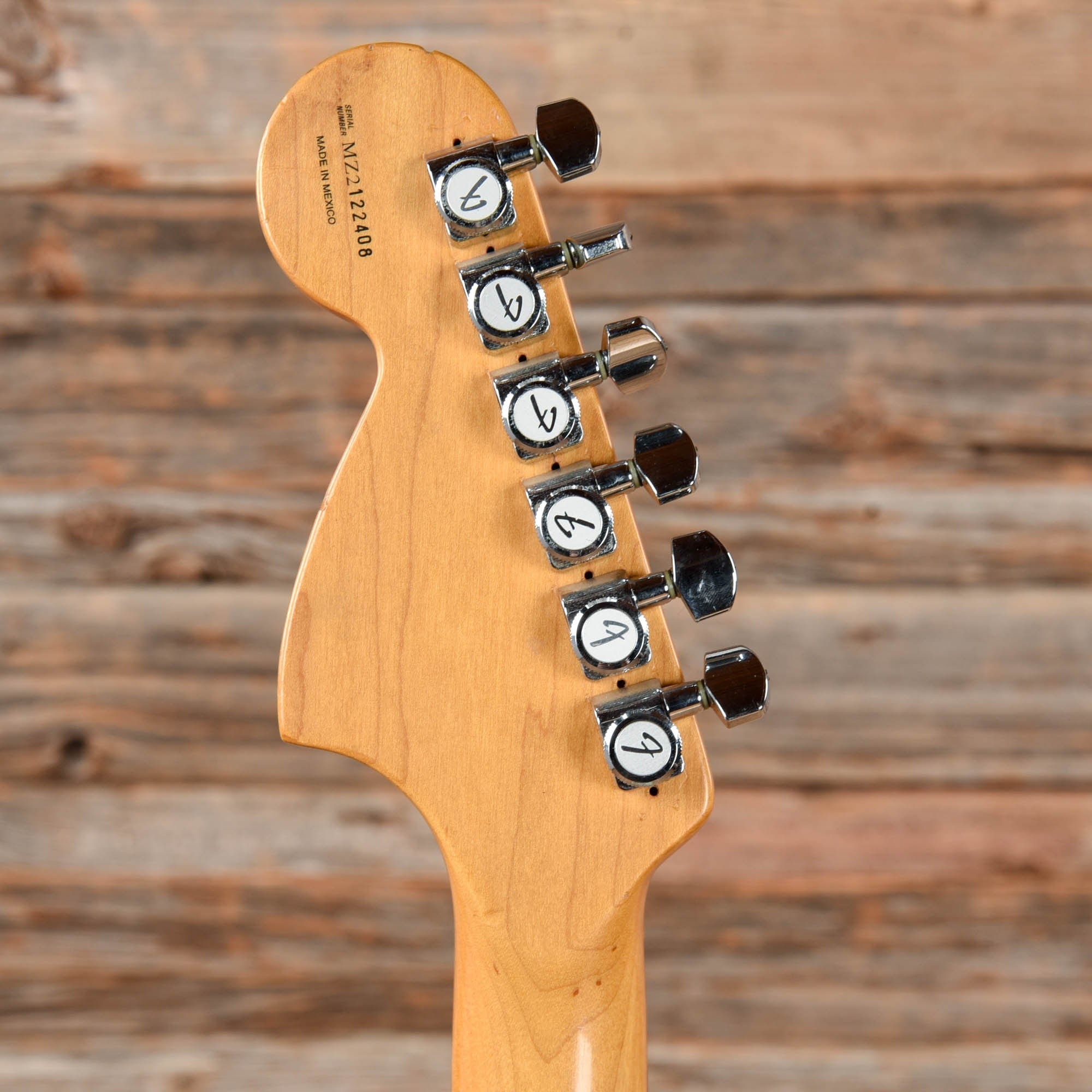 Fender Tom Delonge Stratocaster Daphne Blue 2002 – Chicago Music Exchange