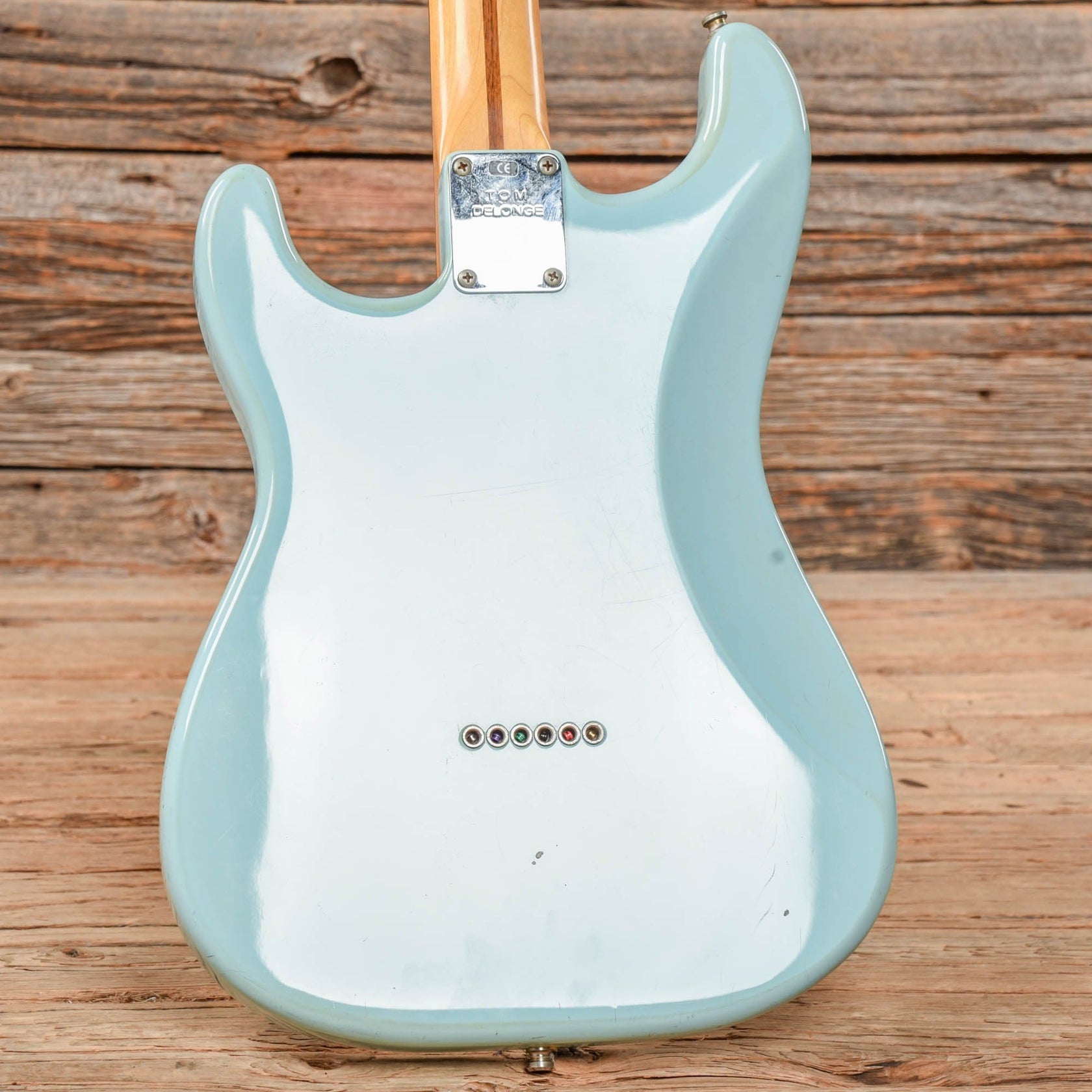 Fender Tom Delonge Stratocaster Daphne Blue 2002 – Chicago Music Exchange