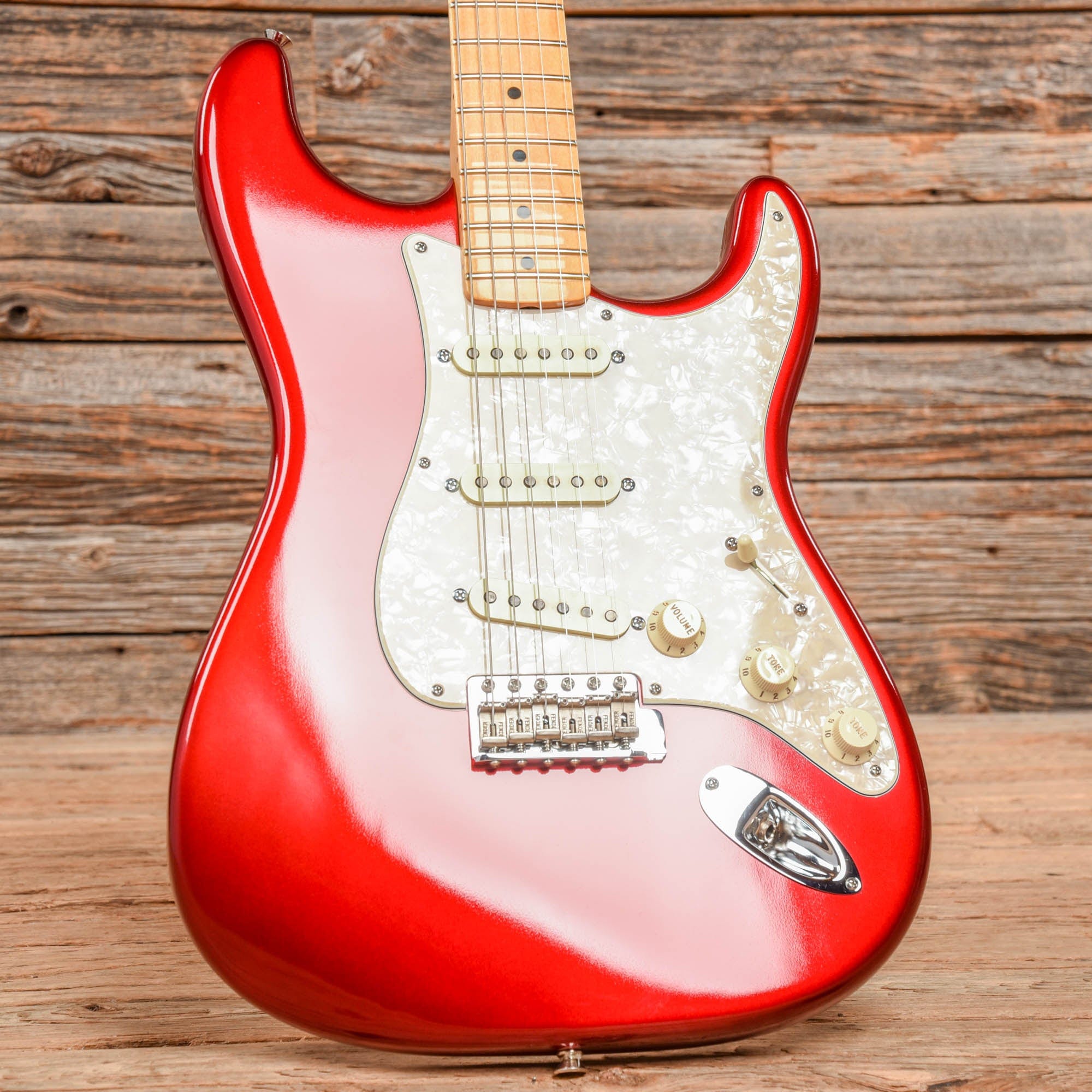 Fender Vintage Hot Rod '57 Stratocaster Candy Apple Red – Chicago Music ...