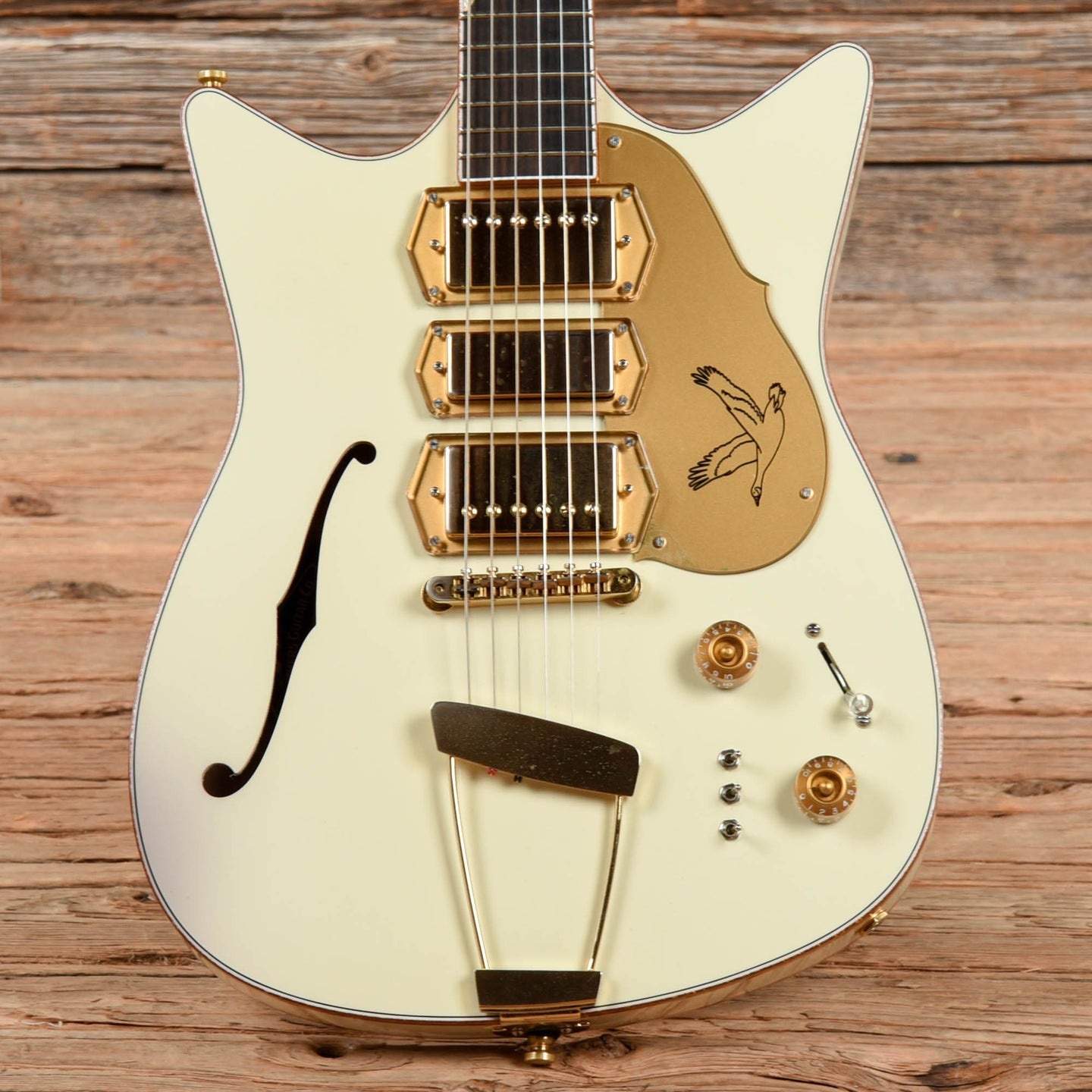 Frank Brothers Arcade Ultra Light Trilium White 2021 – Chicago Music ...