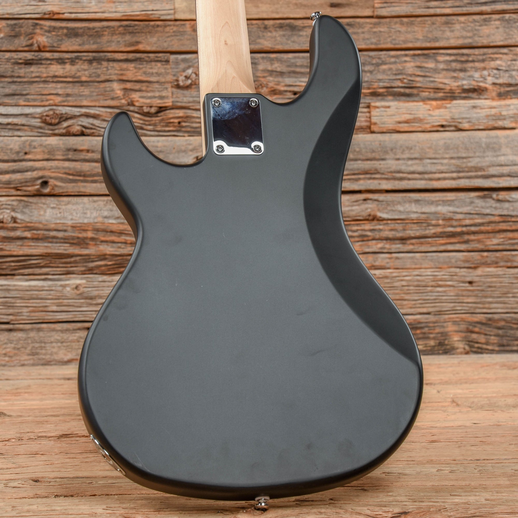 G&L Tribute Series Kiloton Black 2021 – Chicago Music Exchange