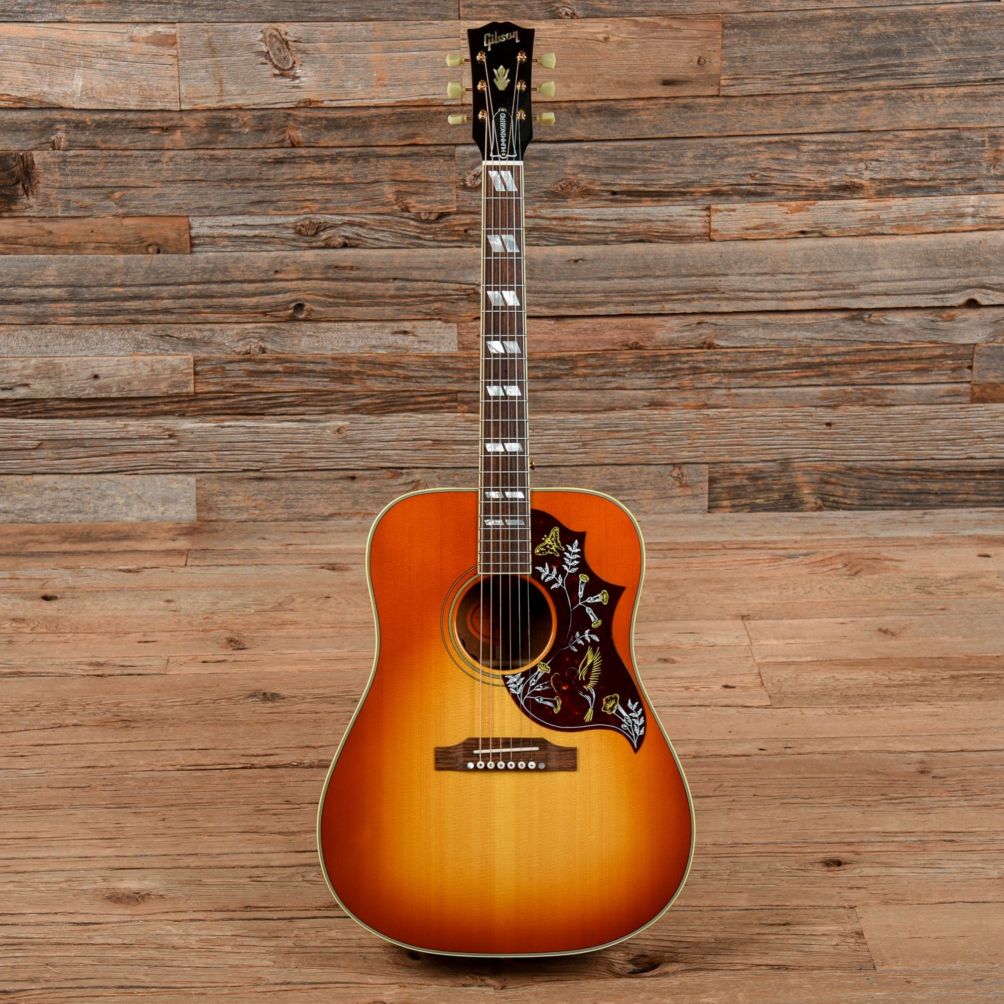 Gibson Hummingbird Standard Cherry Sunburst 2022 – Chicago Music Exchange