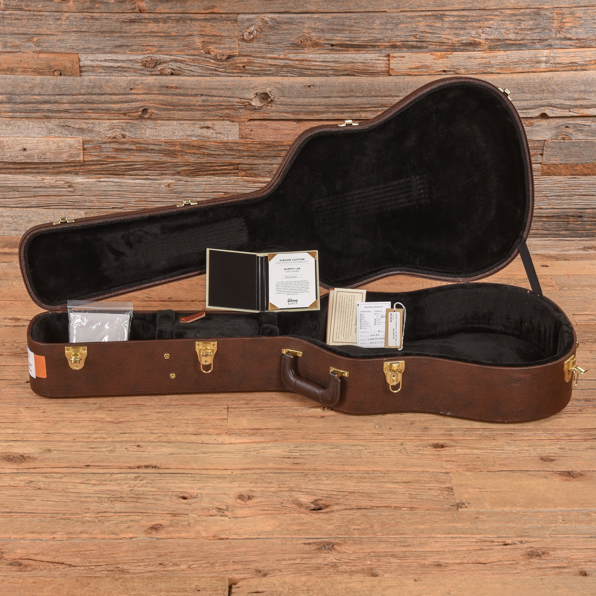 Gibson Murphy Lab Banner J-45 Sunburst 2025 – Chicago Music Exchange