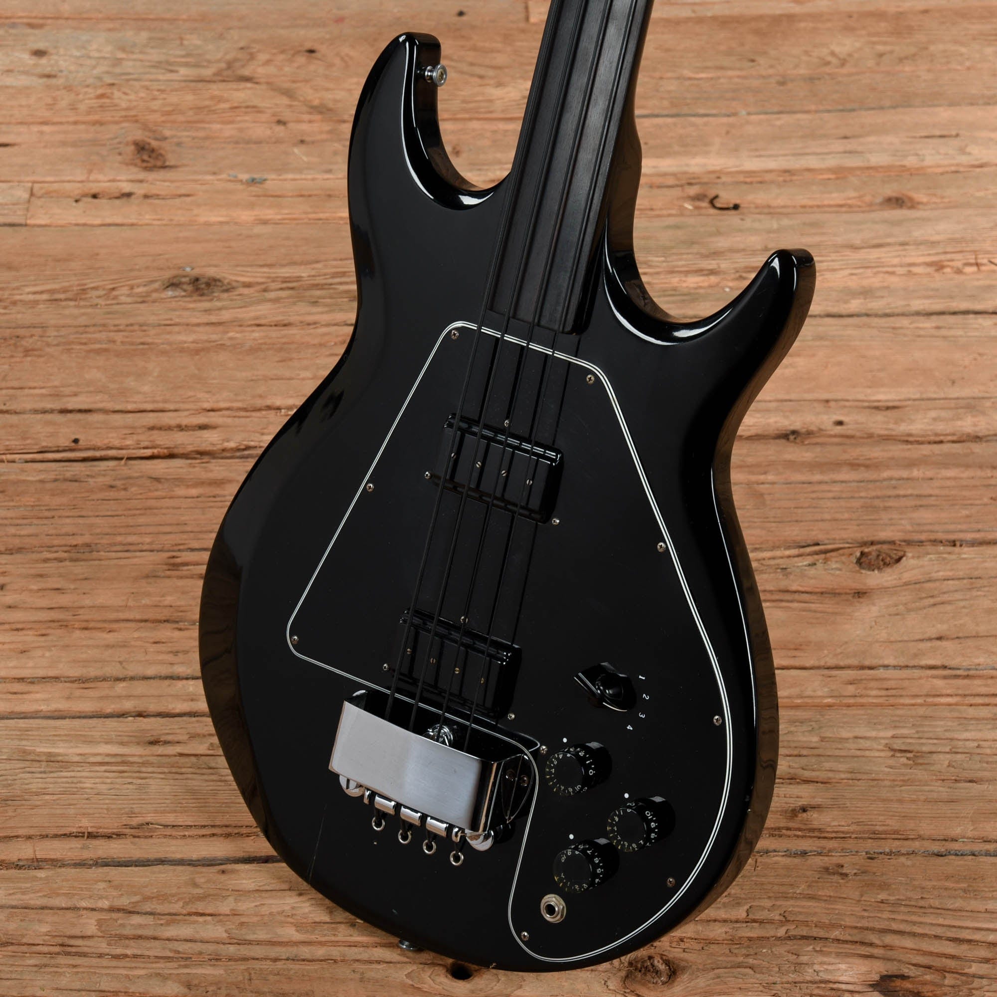 Gibson Fretless Ripper Black 1979 – Chicago Music Exchange