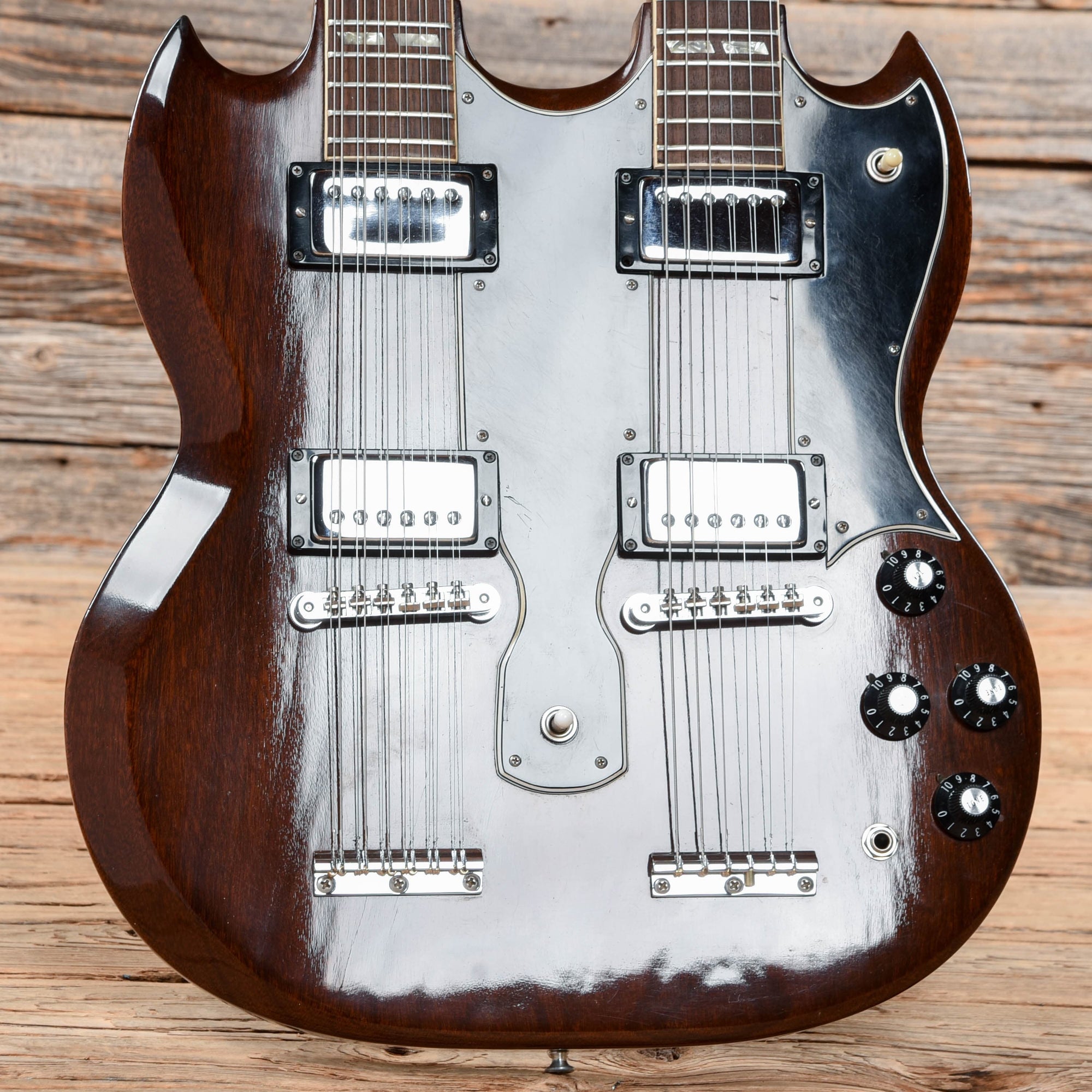 Gibson EDS-1275 Walnut 1972 – Chicago Music Exchange
