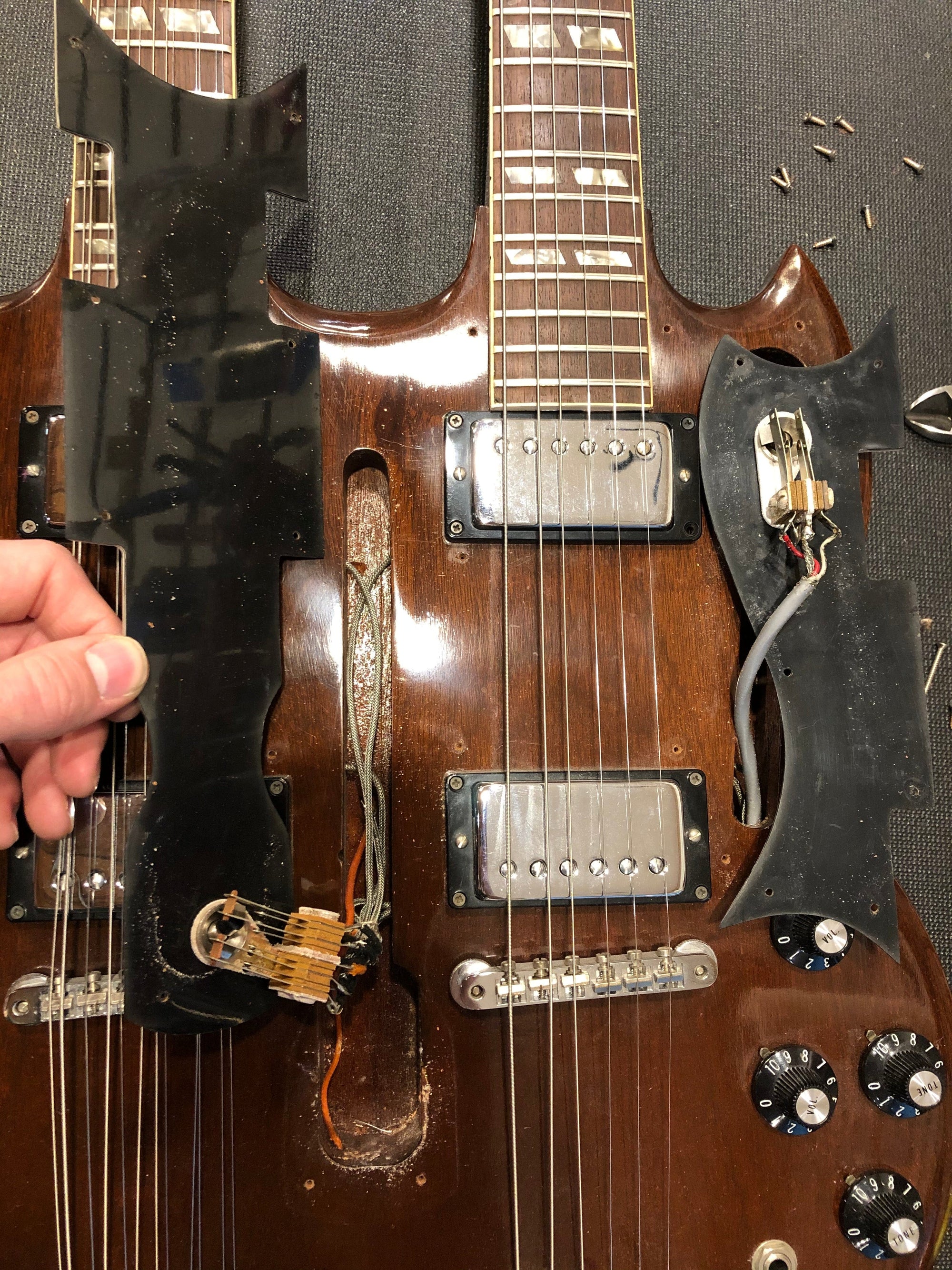 Gibson EDS-1275 Walnut 1972 – Chicago Music Exchange