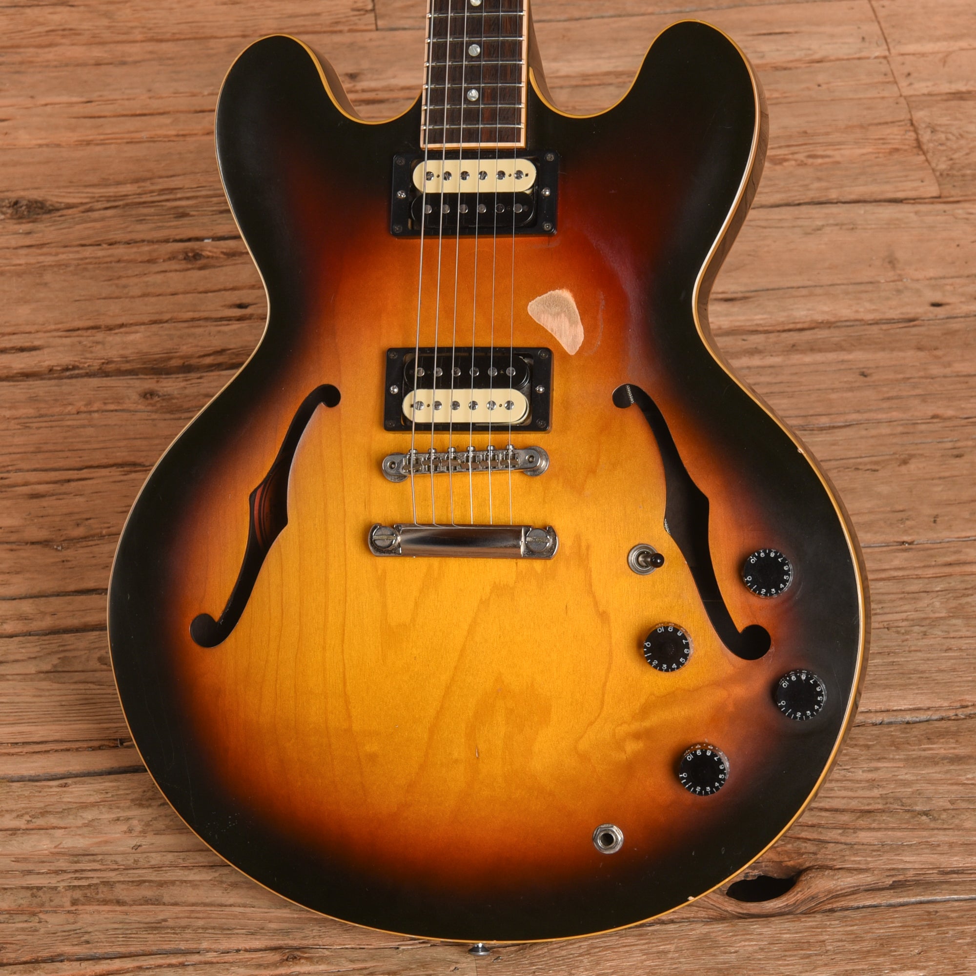 Gibson ES-333 Sunburst 2004 – Chicago Music Exchange
