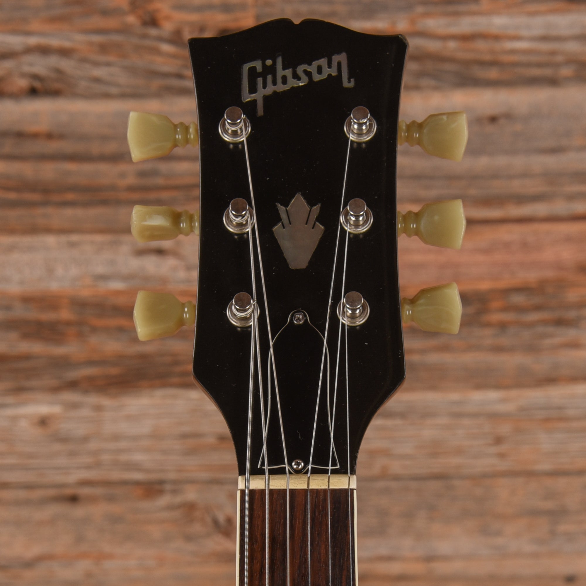 Gibson ES-335 Walnut 1971 – Chicago Music Exchange