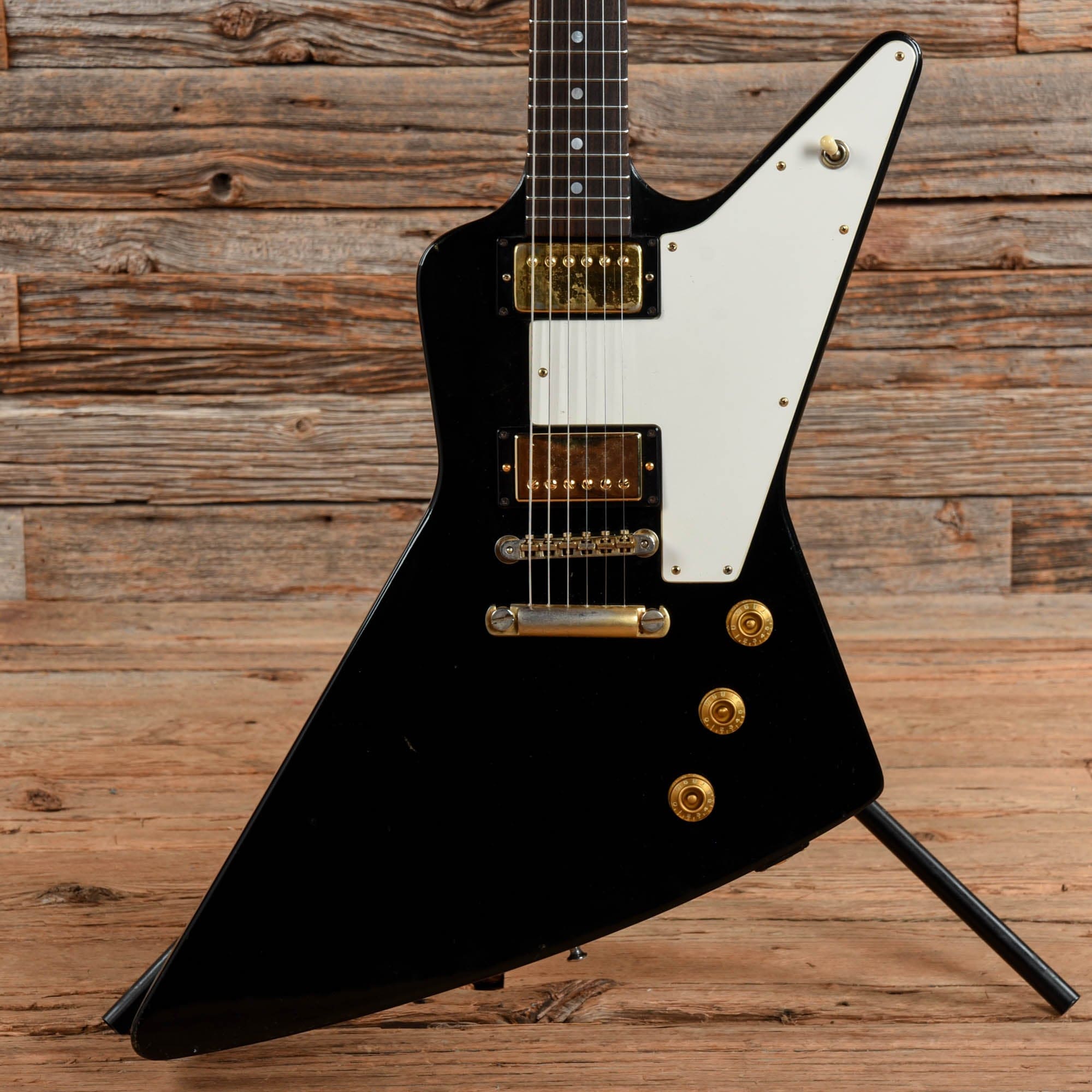 Gibson Explorer Black 1976 – Chicago Music Exchange