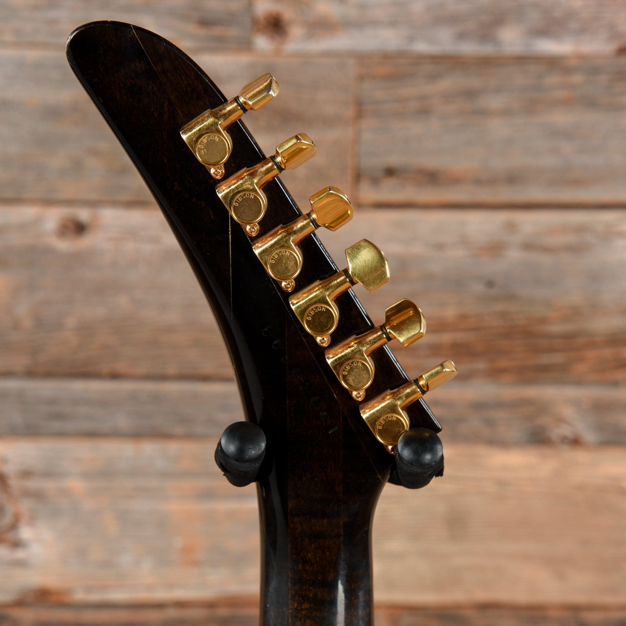 Gibson Explorer E2 CMT Sunburst 1982 – Chicago Music Exchange