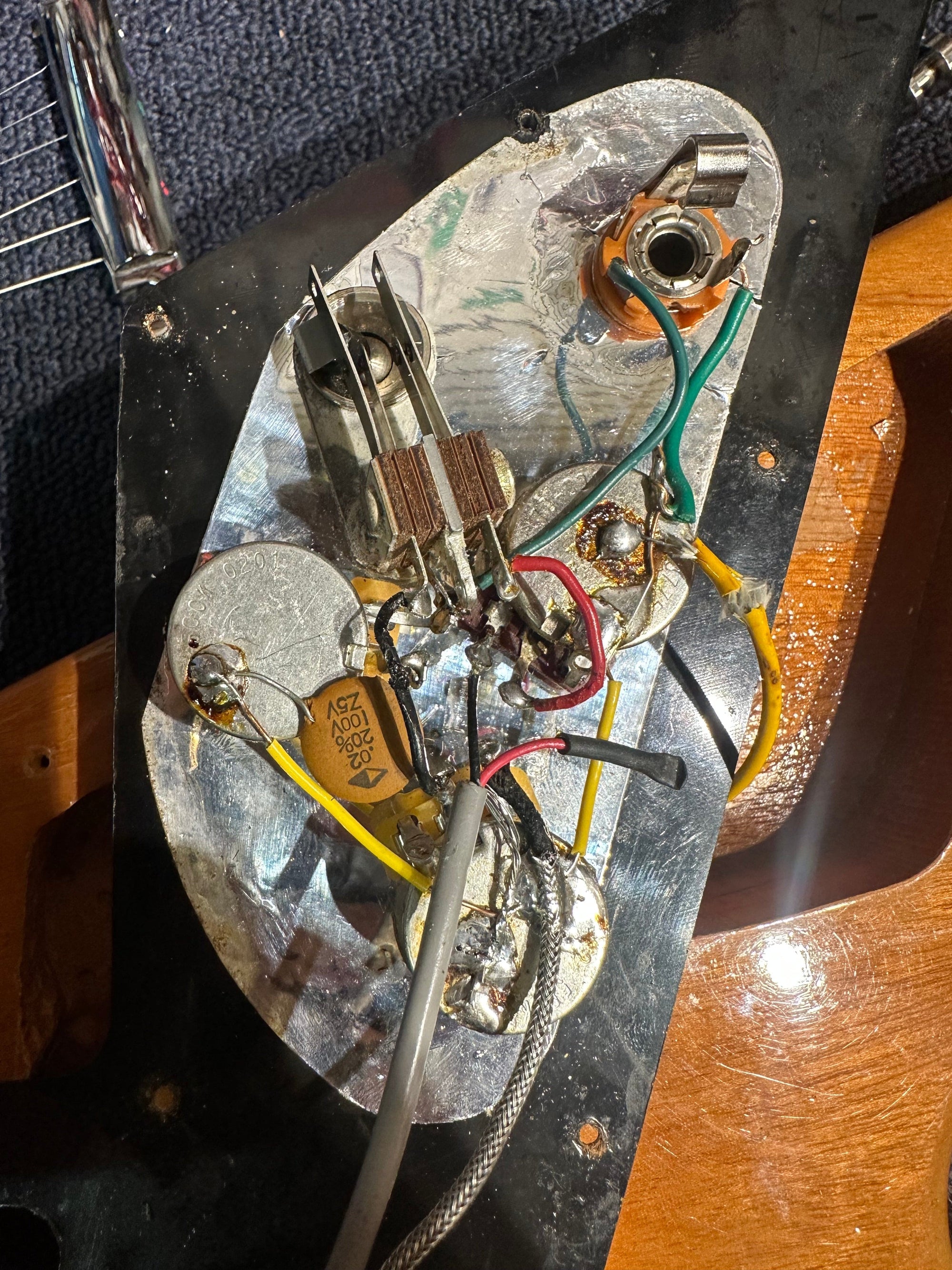 Gibson Flying V Natural 1975 – Chicago Music Exchange