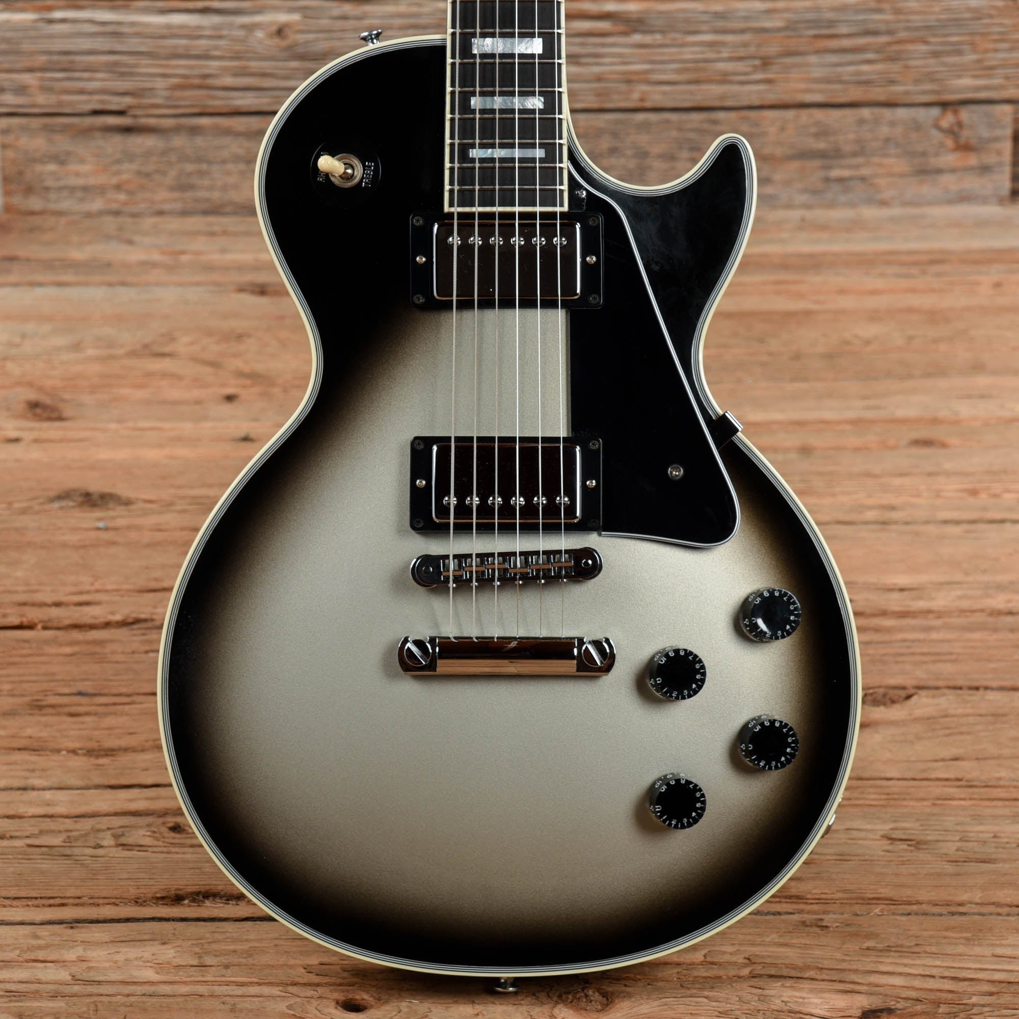 Gibson Les Paul Custom Silver Burst 2003 – Chicago Music Exchange
