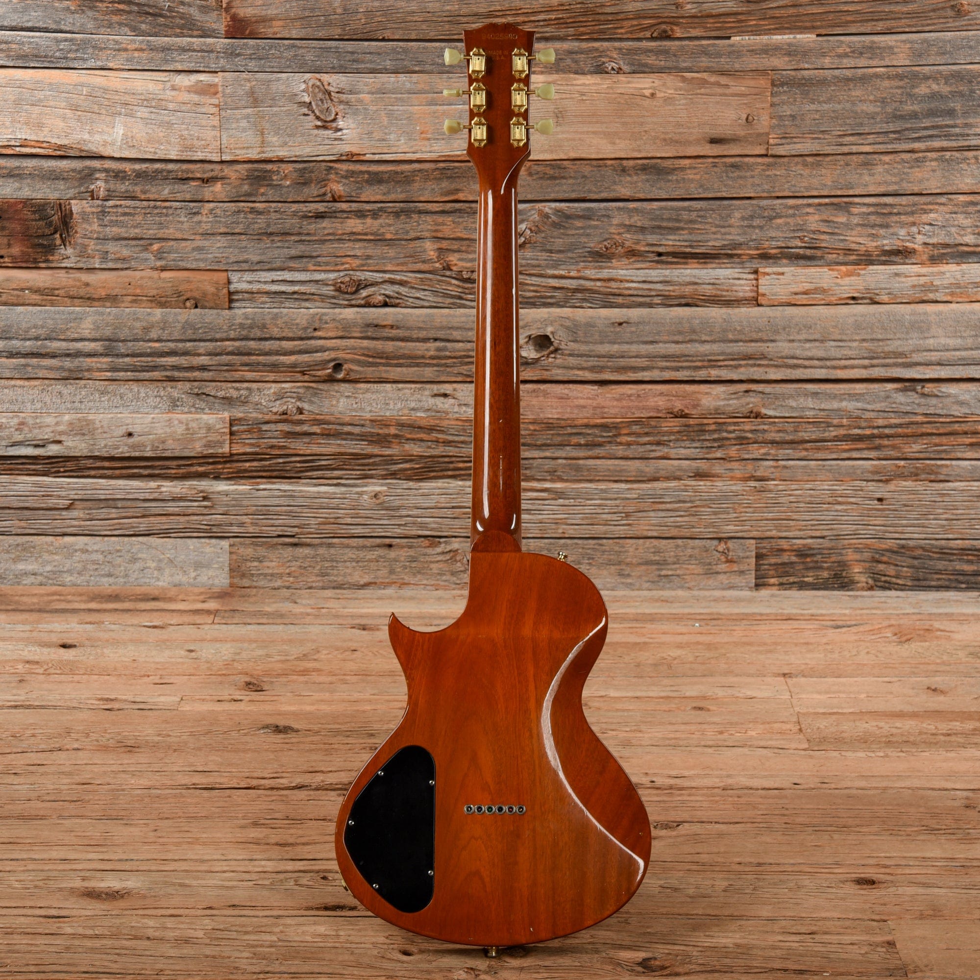 Gibson Nighthawk Custom Amber 1995 – Chicago Music Exchange