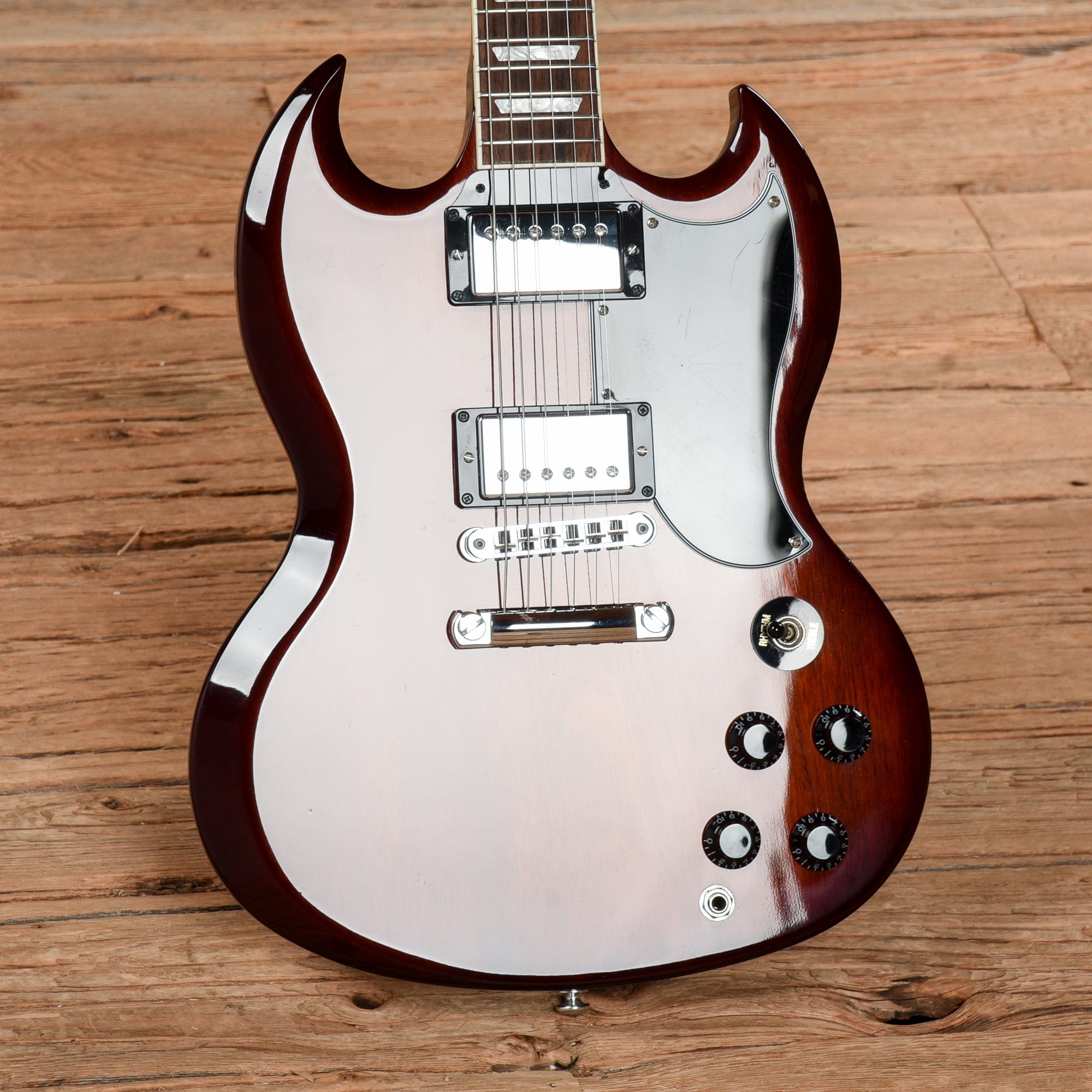 Gibson SG Standard Sunburst 2018 – Chicago Music Exchange