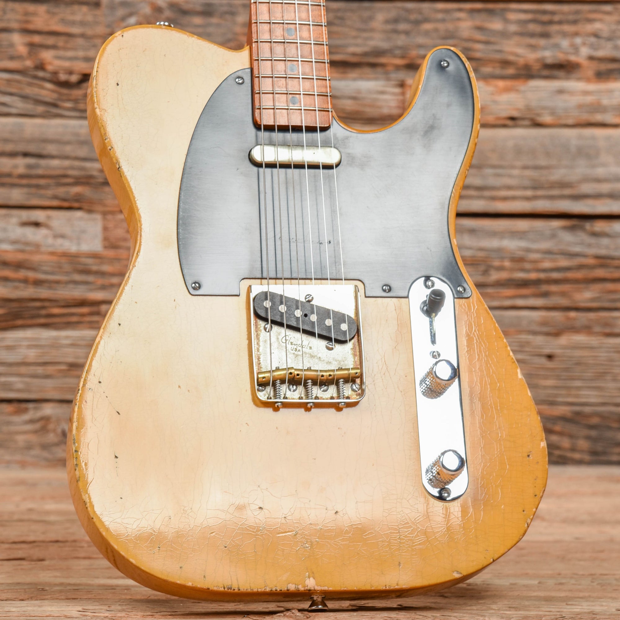 Glendale Guitars Blackguard Vintage Blonde – Chicago Music Exchange