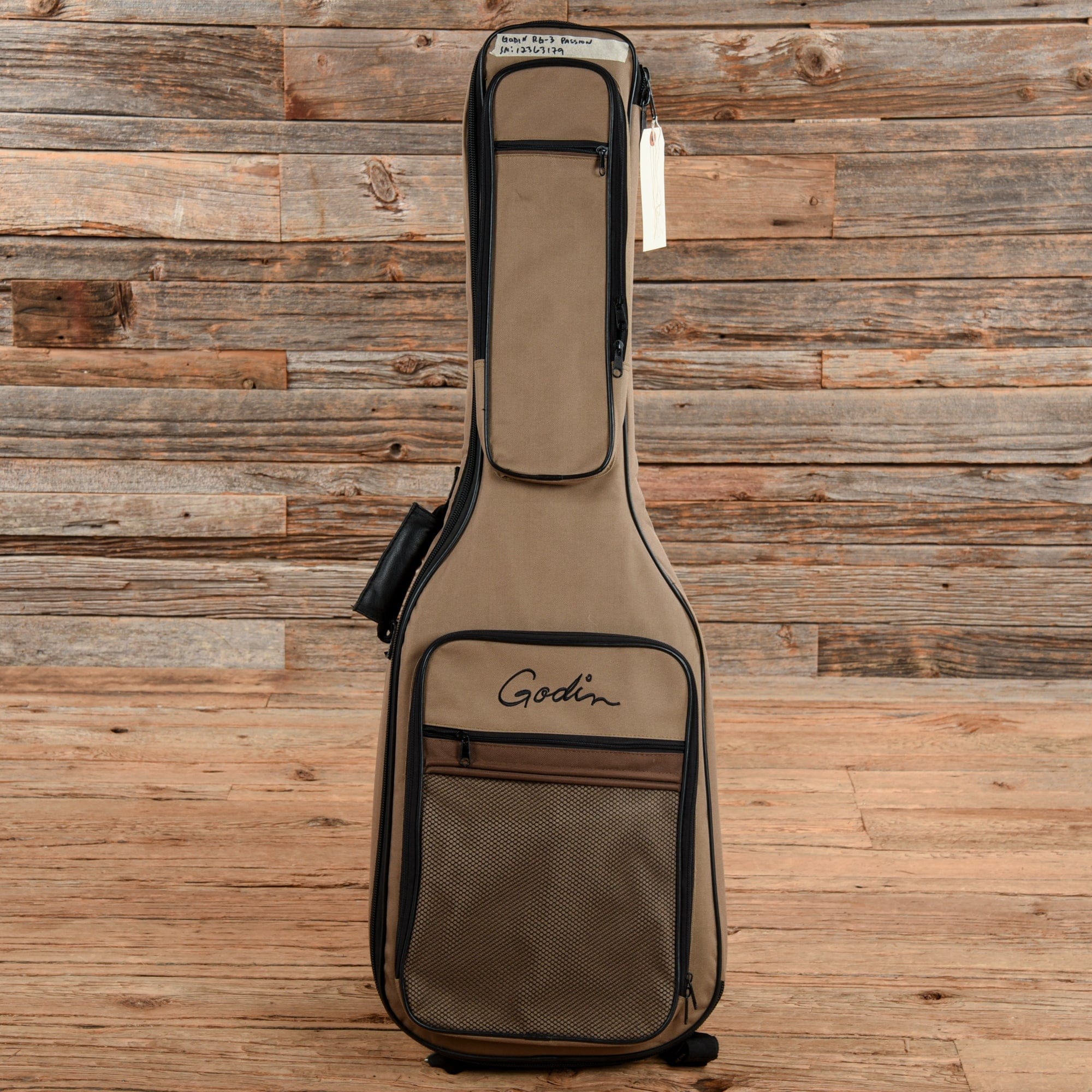 Inside: Godin Guitars – Chicago Music Exchange