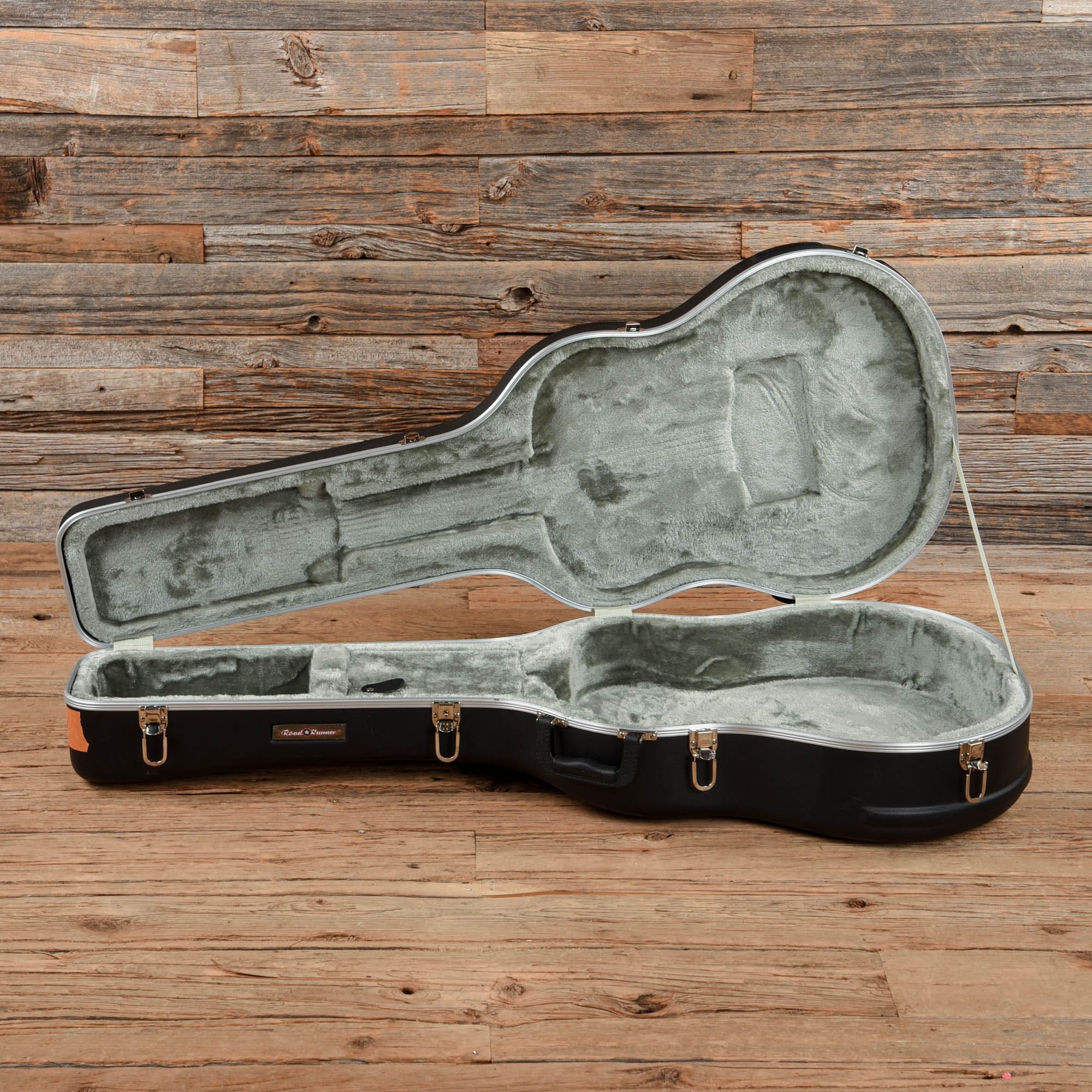 Gretsch G2627TG Streamliner Center Block 3-Pickup Black 2021 – Chicago ...