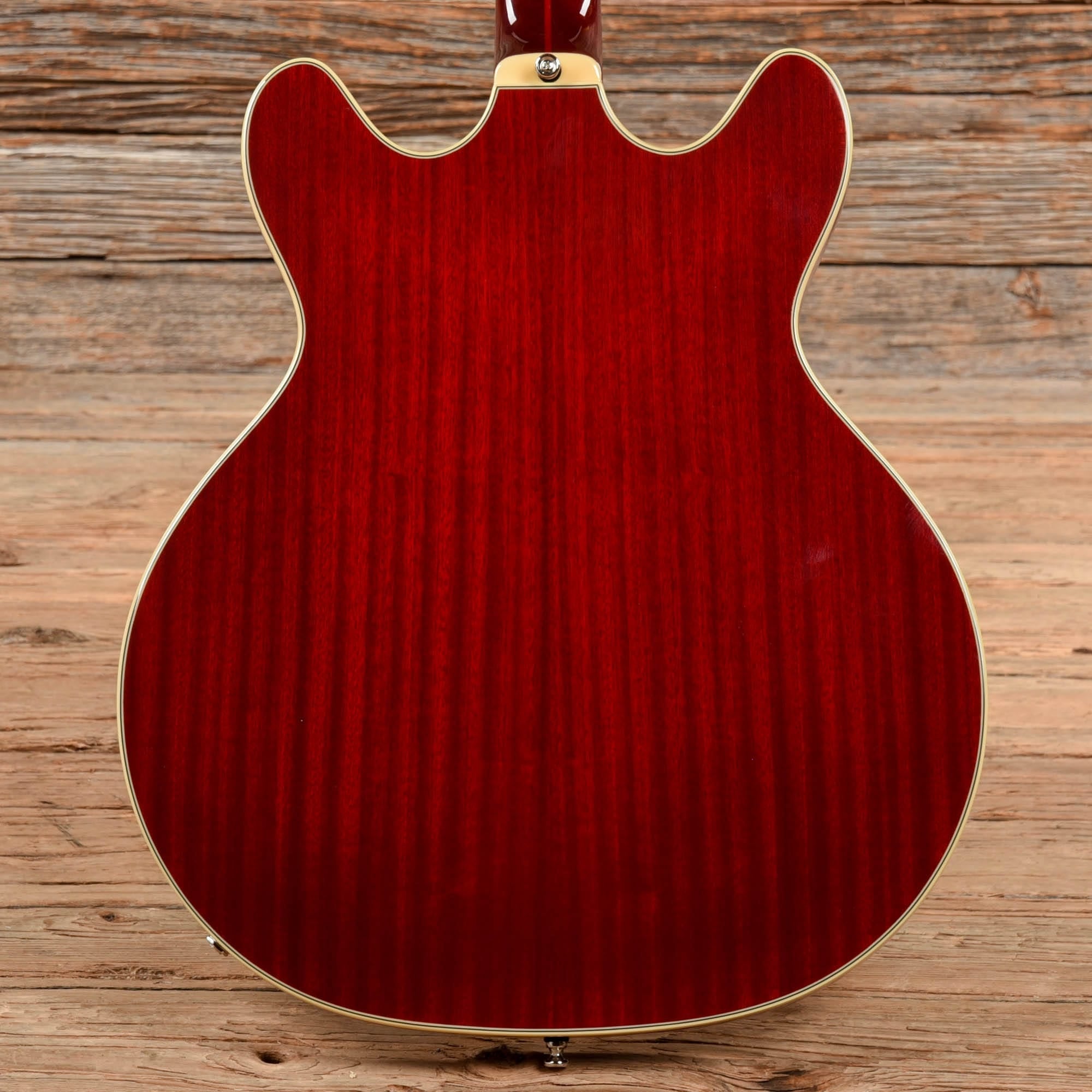 Guild Starfire II Bass Cherry 2017 – Chicago Music Exchange