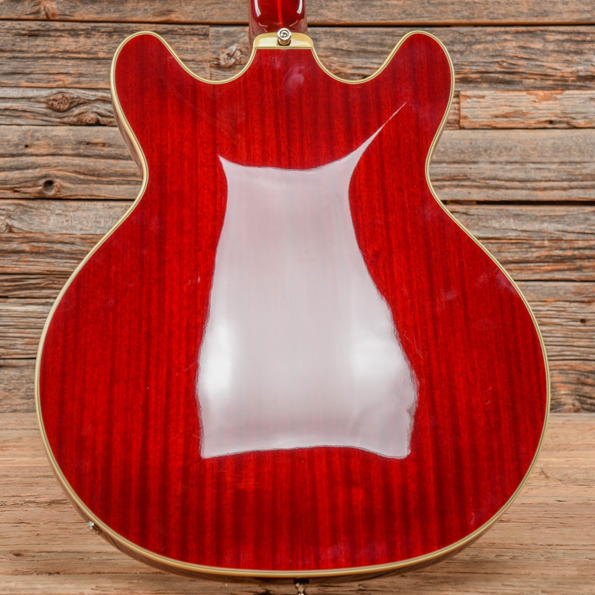 Guild Starfire II Bass Cherry 2017 – Chicago Music Exchange