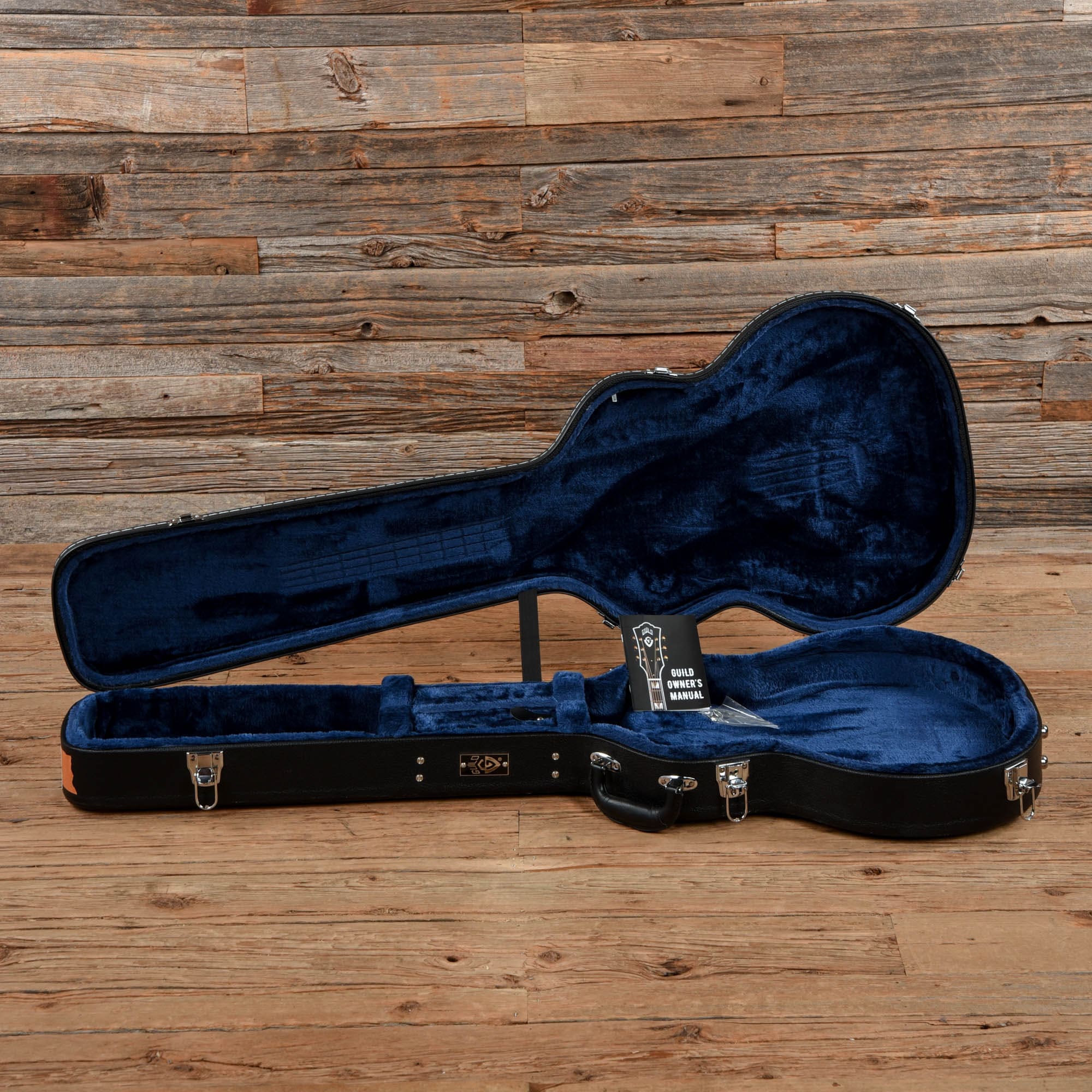 Guild Starfire II Bass Cherry 2017 – Chicago Music Exchange