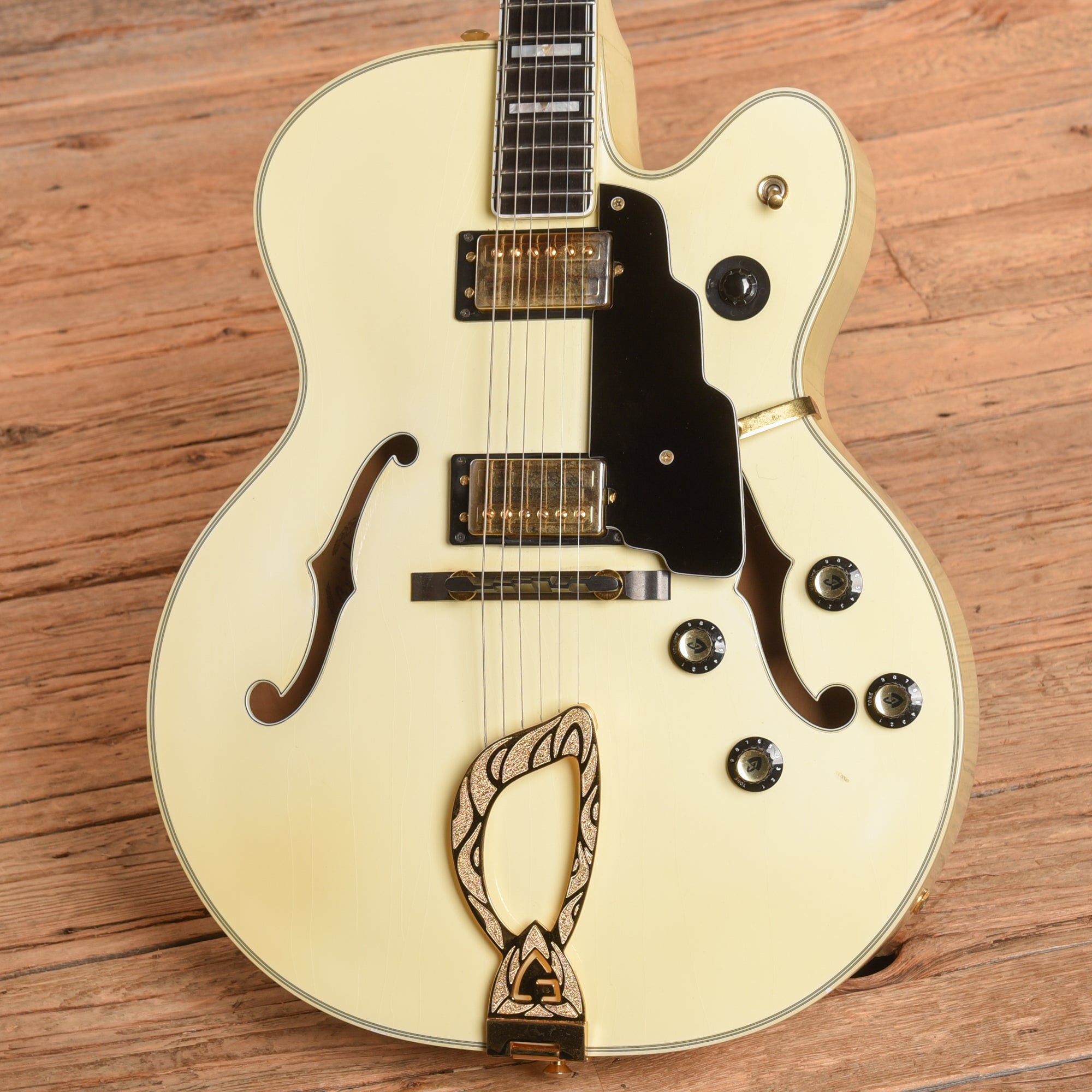 Guild X-500 White 1988 – Chicago Music Exchange