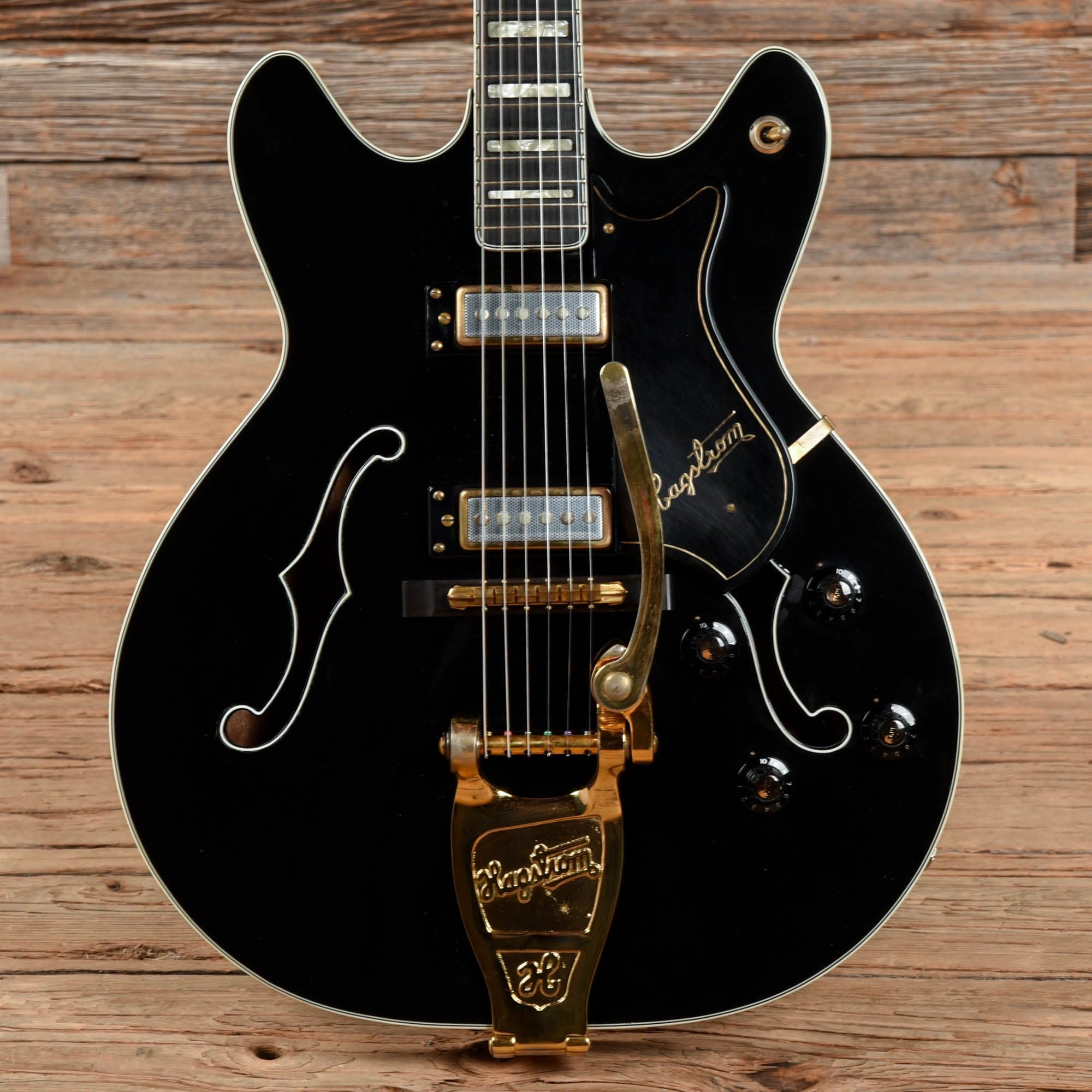 Hagstrom Viking Deluxe Black 1960s – Chicago Music Exchange