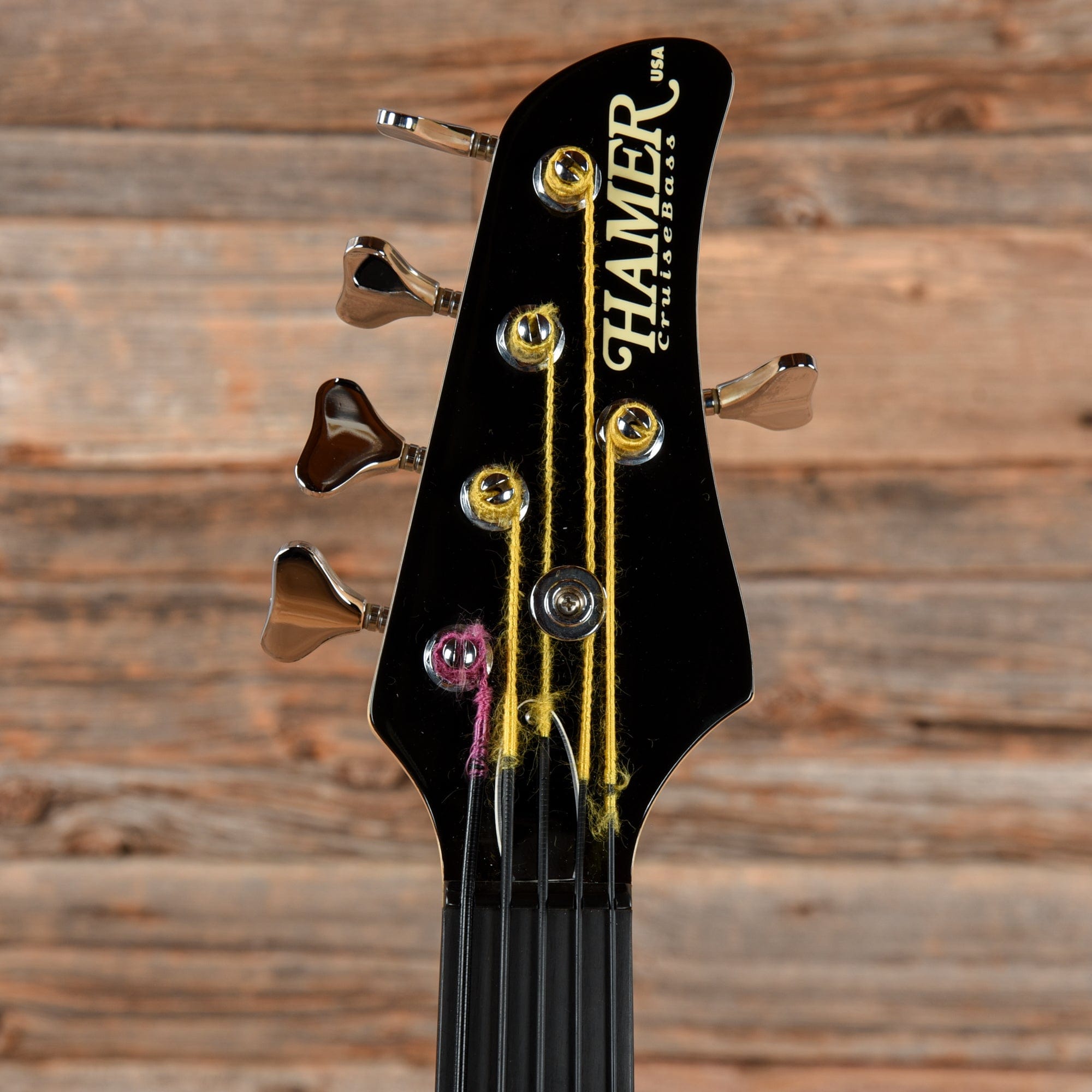 Hamer Cruise Bass 5-String Fretless Black – Chicago Music Exchange