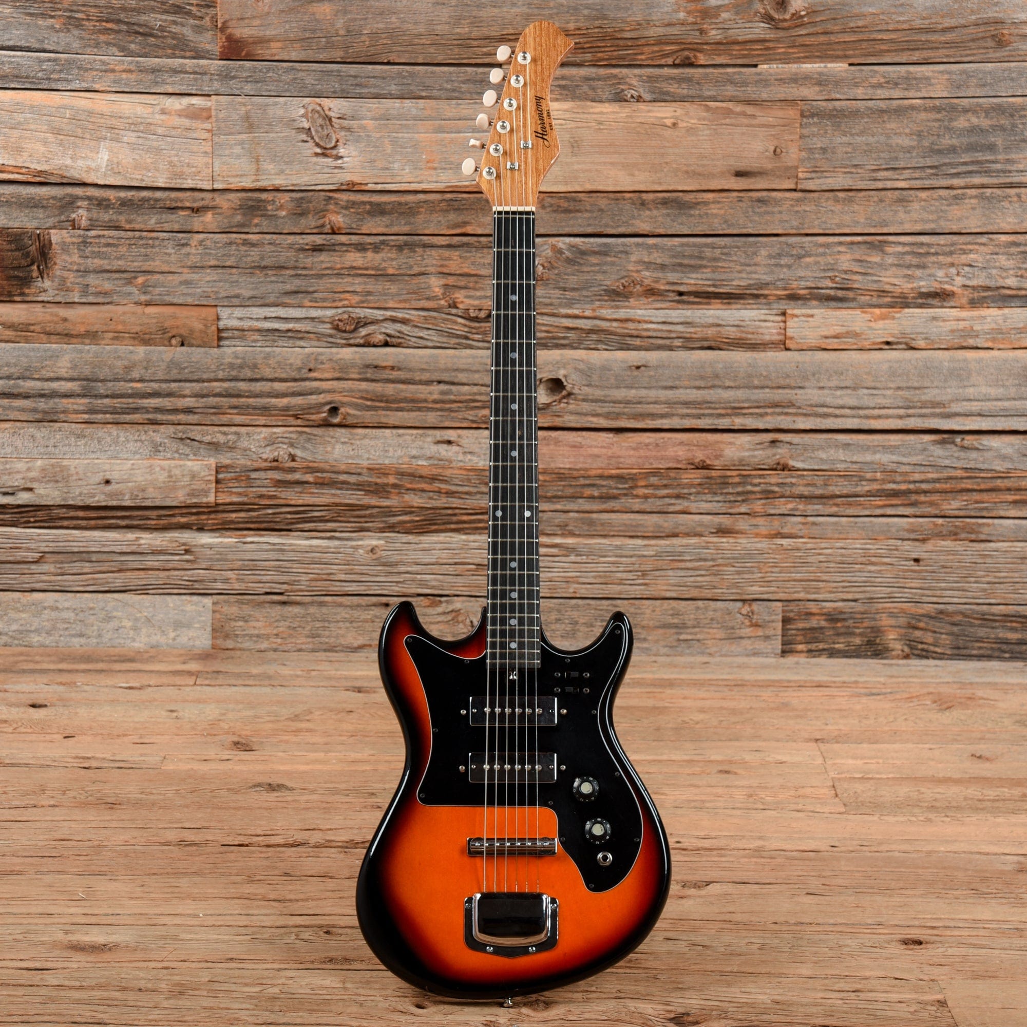 Harmony 2 Pickup Electric Sunburst 1960s – Chicago Music Exchange