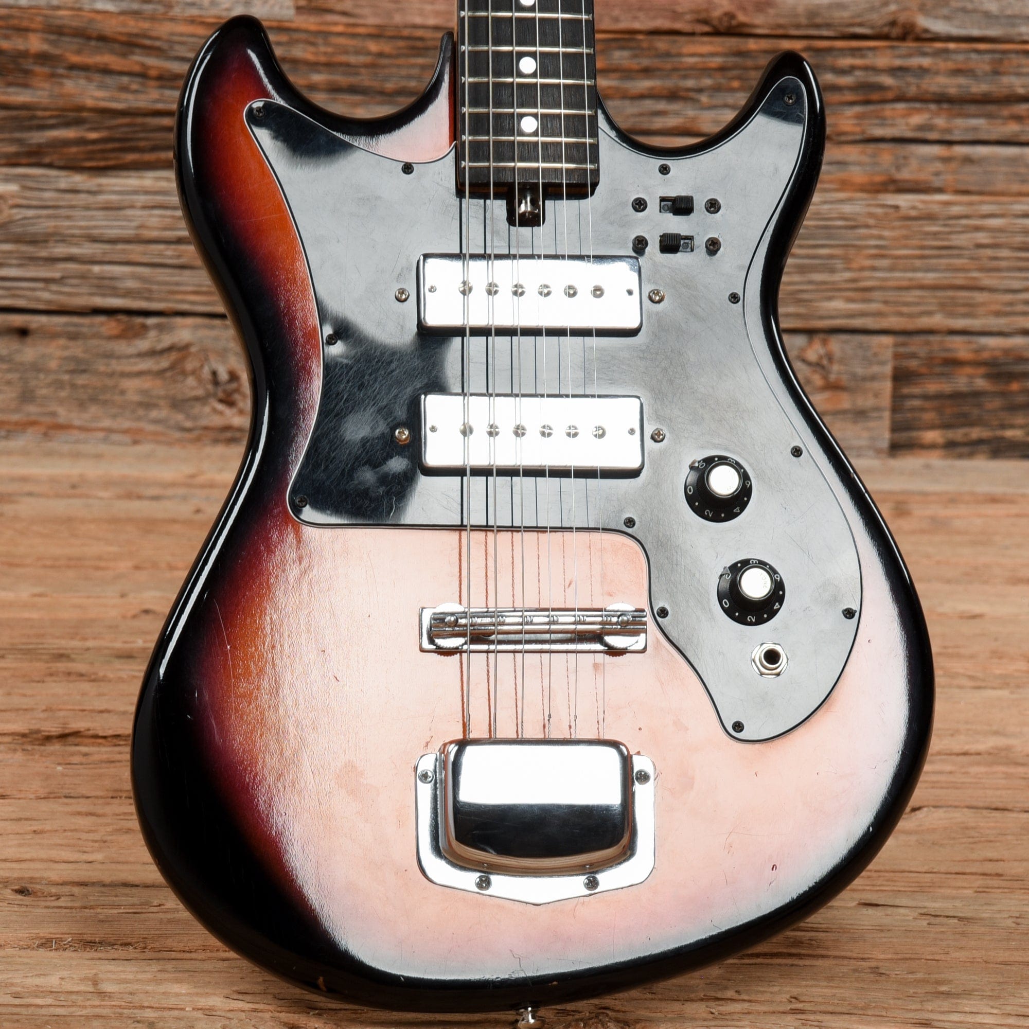 Harmony 2 Pickup Electric Sunburst 1960s – Chicago Music Exchange