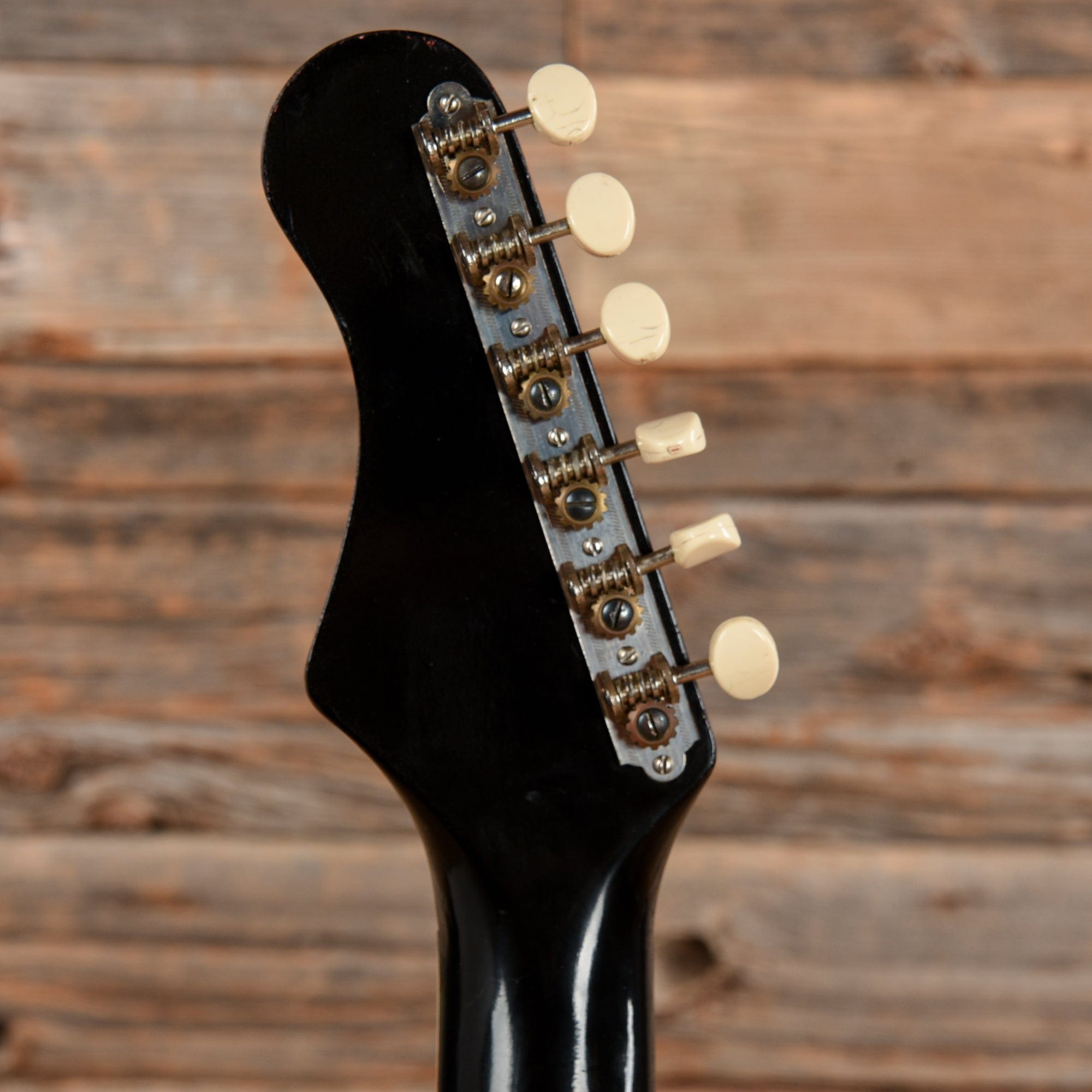 Harmony Silhouette H19 Red Burst 1966 – Chicago Music Exchange