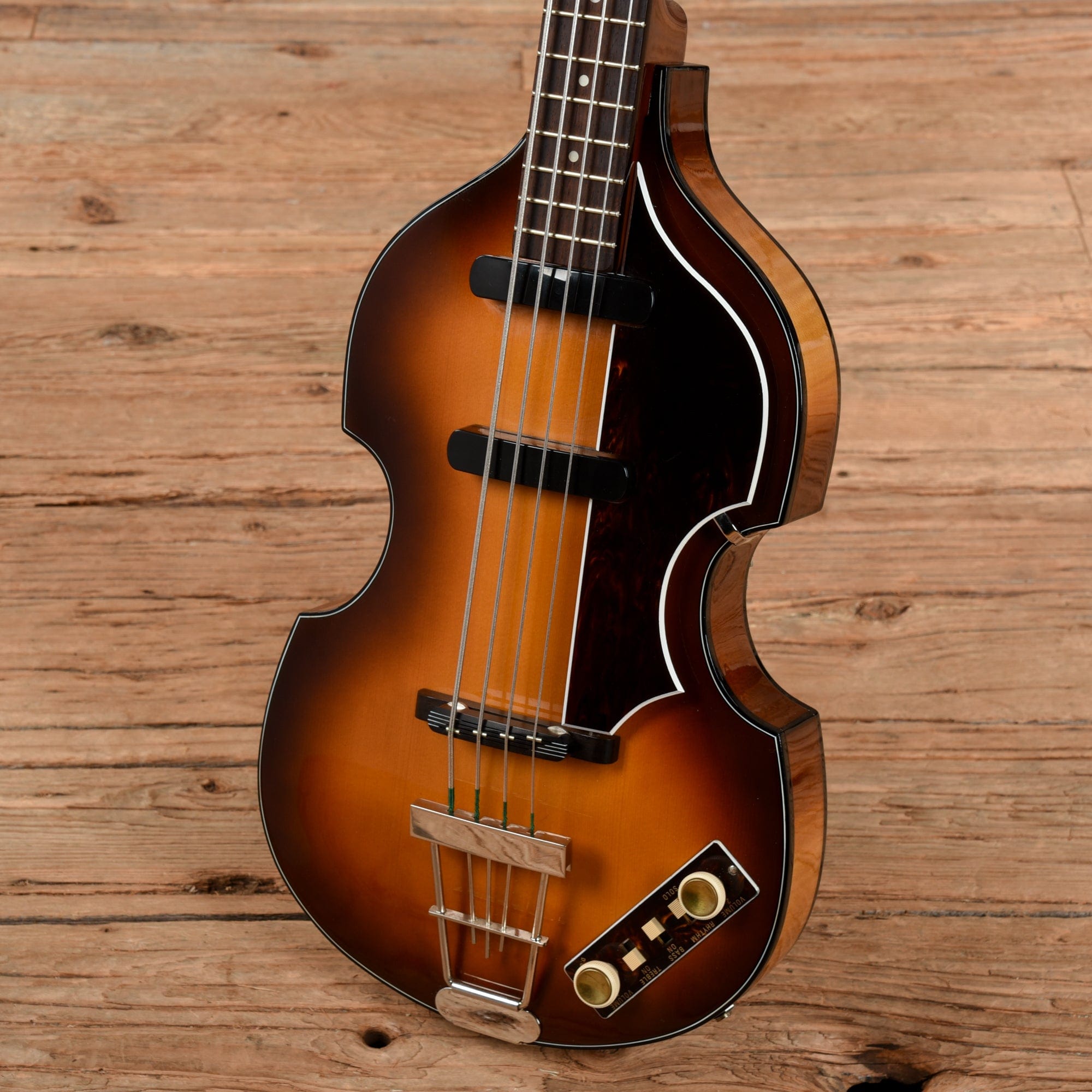 Hofner 500/1 V59 Limited Edition Sunburst 2000 – Chicago Music Exchange