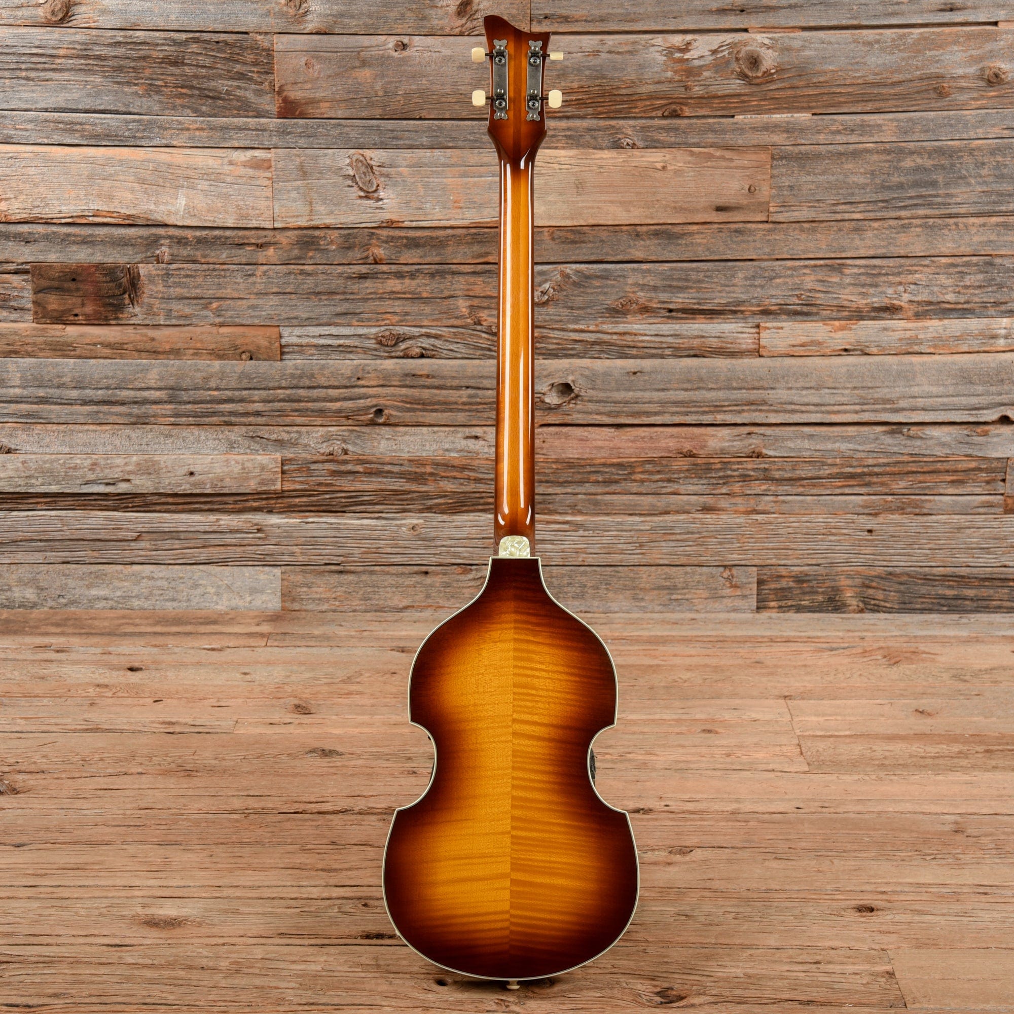 Hofner 500/1 V61 Cavern Bass Sunburst 2000 – Chicago Music Exchange